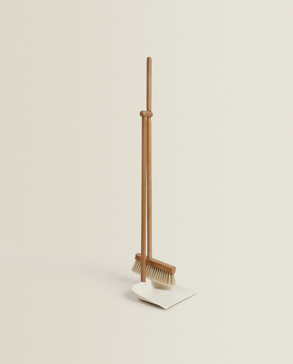 WOODEN DUSTPAN AND BRUSH SET | Zara Home United Kingdom WOODEN DUSTPAN AND BRUSH SET | Zara Home United Kingdom