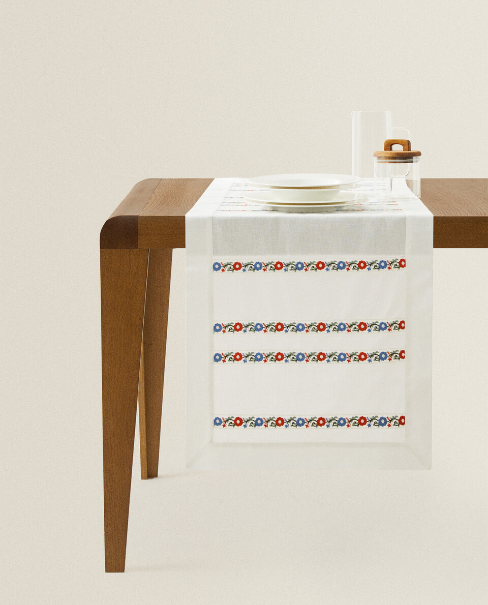 EMBROIDERED COTTON TABLE RUNNER | Zara Home UAE - ABU DHABI/AL AIN/RAS ...
