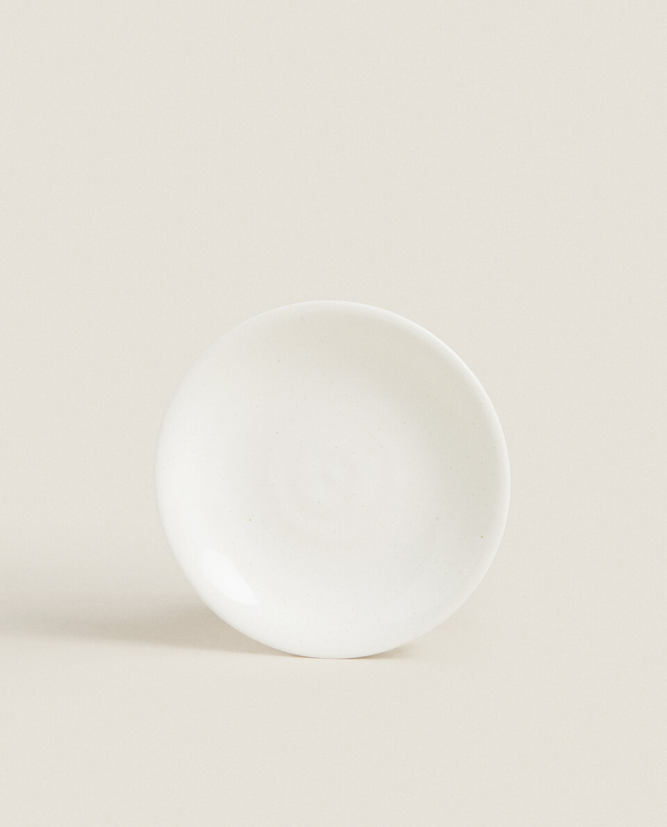 Десертни чинии и чинии за хляб СЕРВИЗИ ЗА ТРАПЕЗАРИЯТА Zara Home