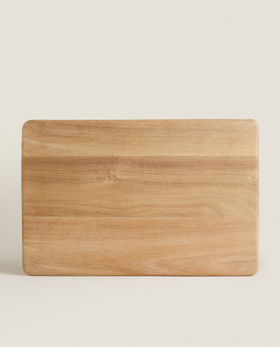 لوح تقطيع من خشب السنط Xl Zara Home المملكة العربية السعودية