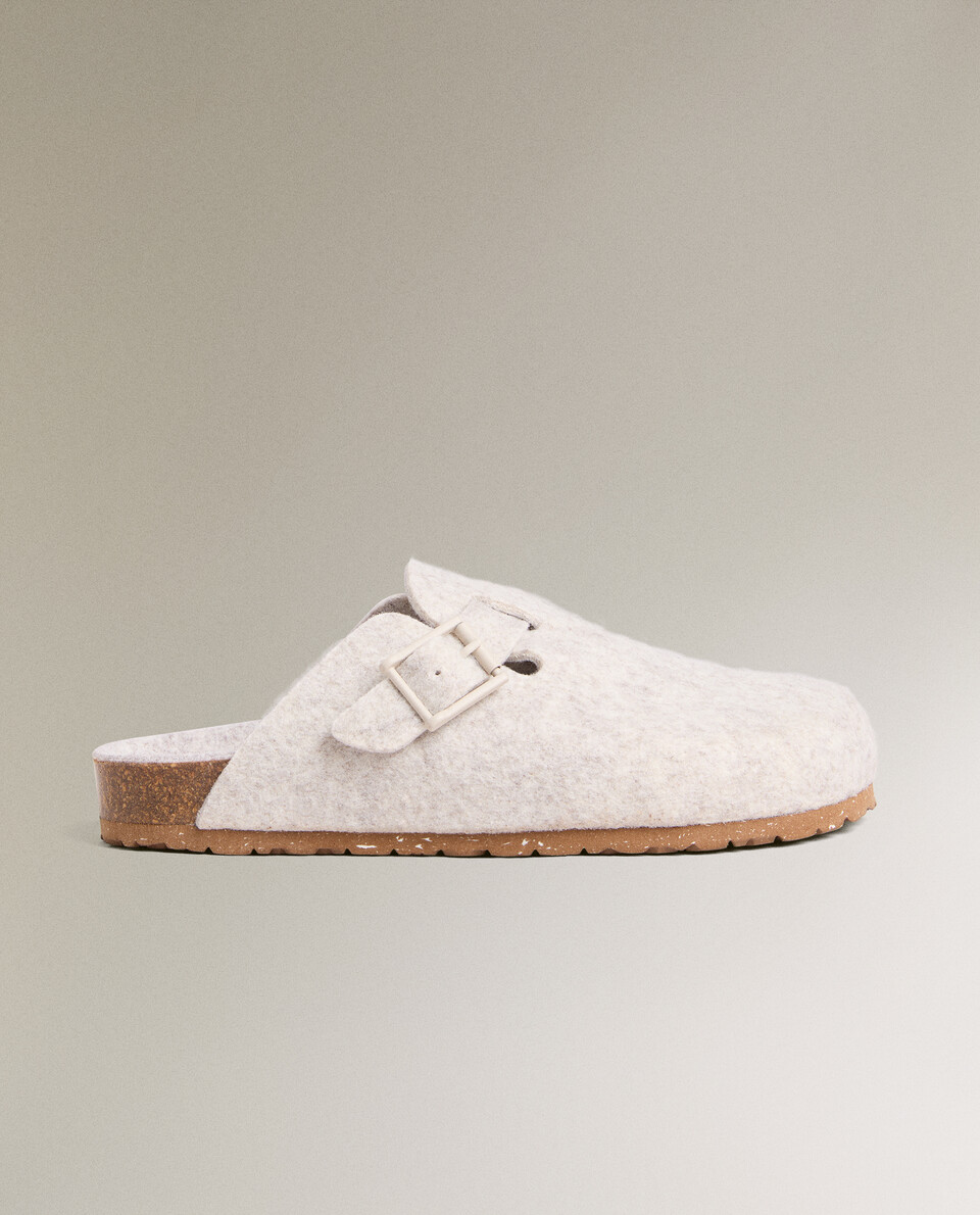 BUCKLED FELT MULE CLOG SLIPPERS | Zara Home SRBIJA / SERBIA
