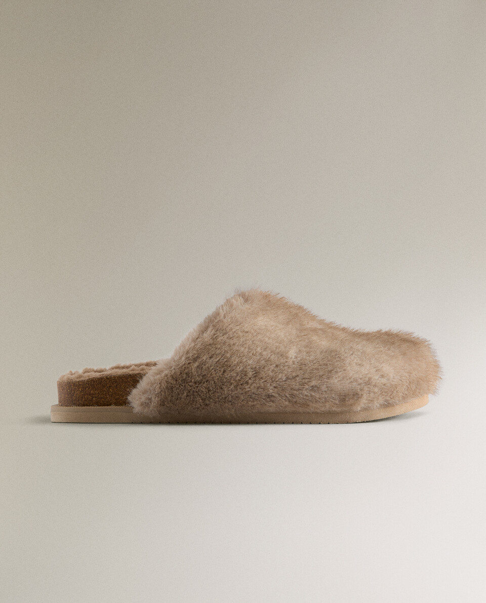 ZOCO ASIMÉTRICO EFECTO PELO | Zara Home España