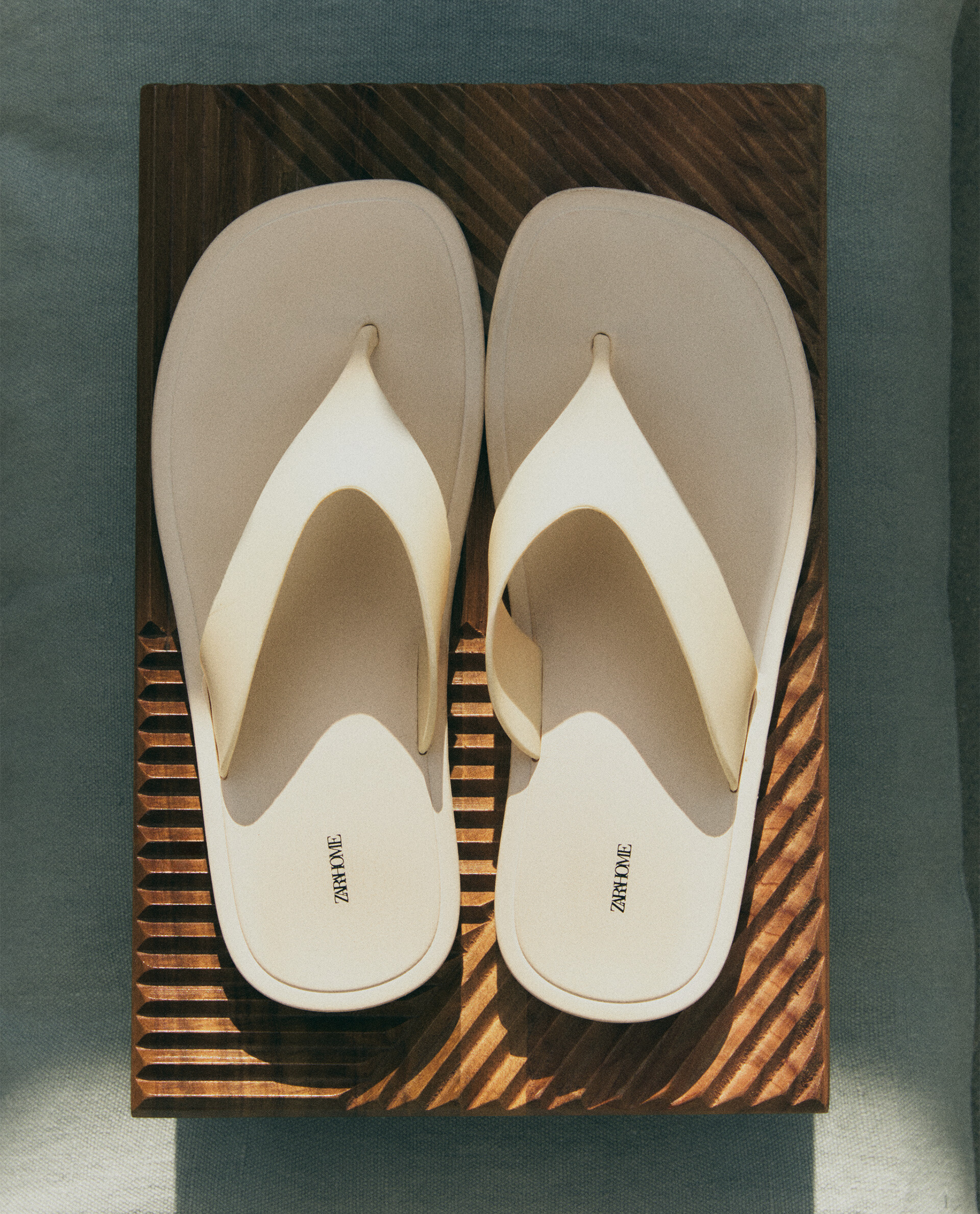 Rubberised Flat Sandals Zara Home United Kingdom