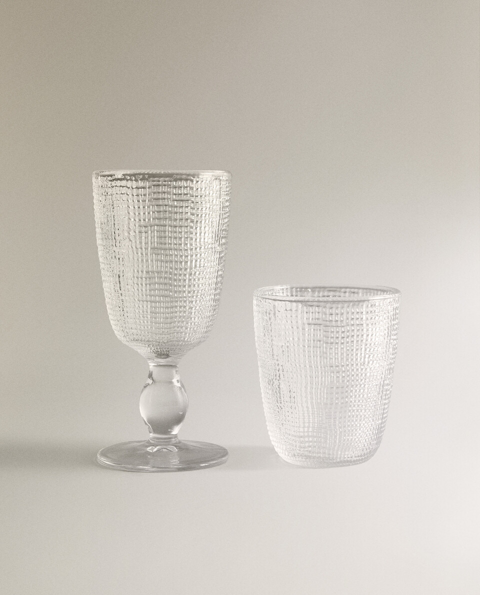 RAISED DESIGN GLASSWARE SET | Zara Home United States of America