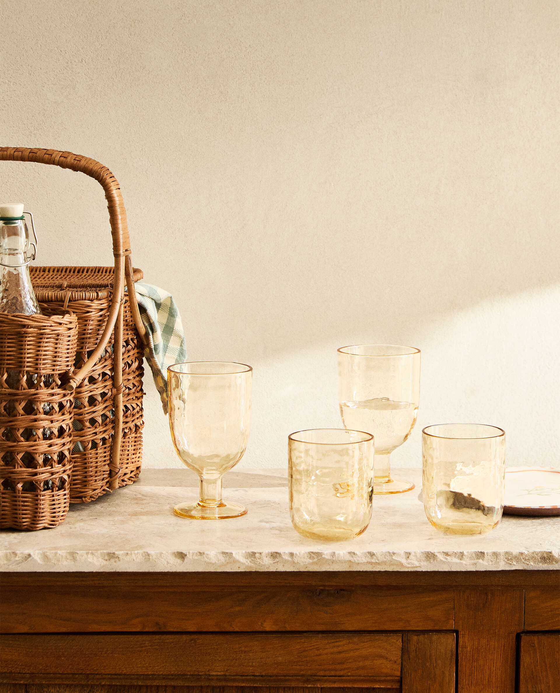 WAVY GLASSWARE SET - Sets - GLASSWARE - DINING - NEW COLLECTION | Zara ...