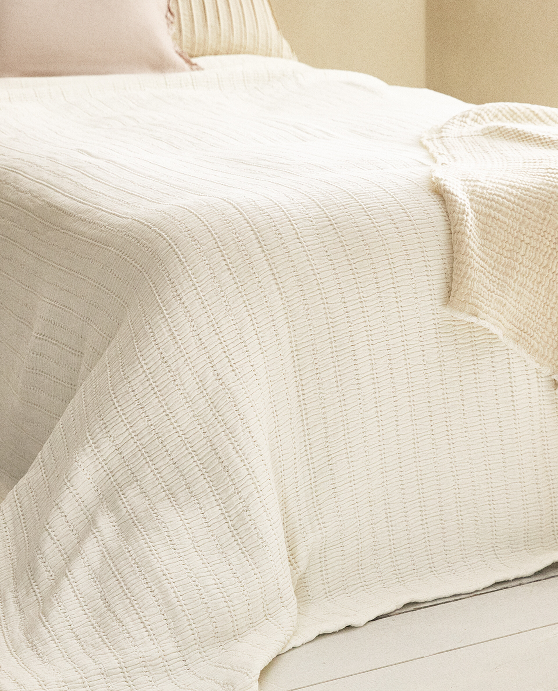 COLCHA INFANTIL TEXTURA | Zara Home México