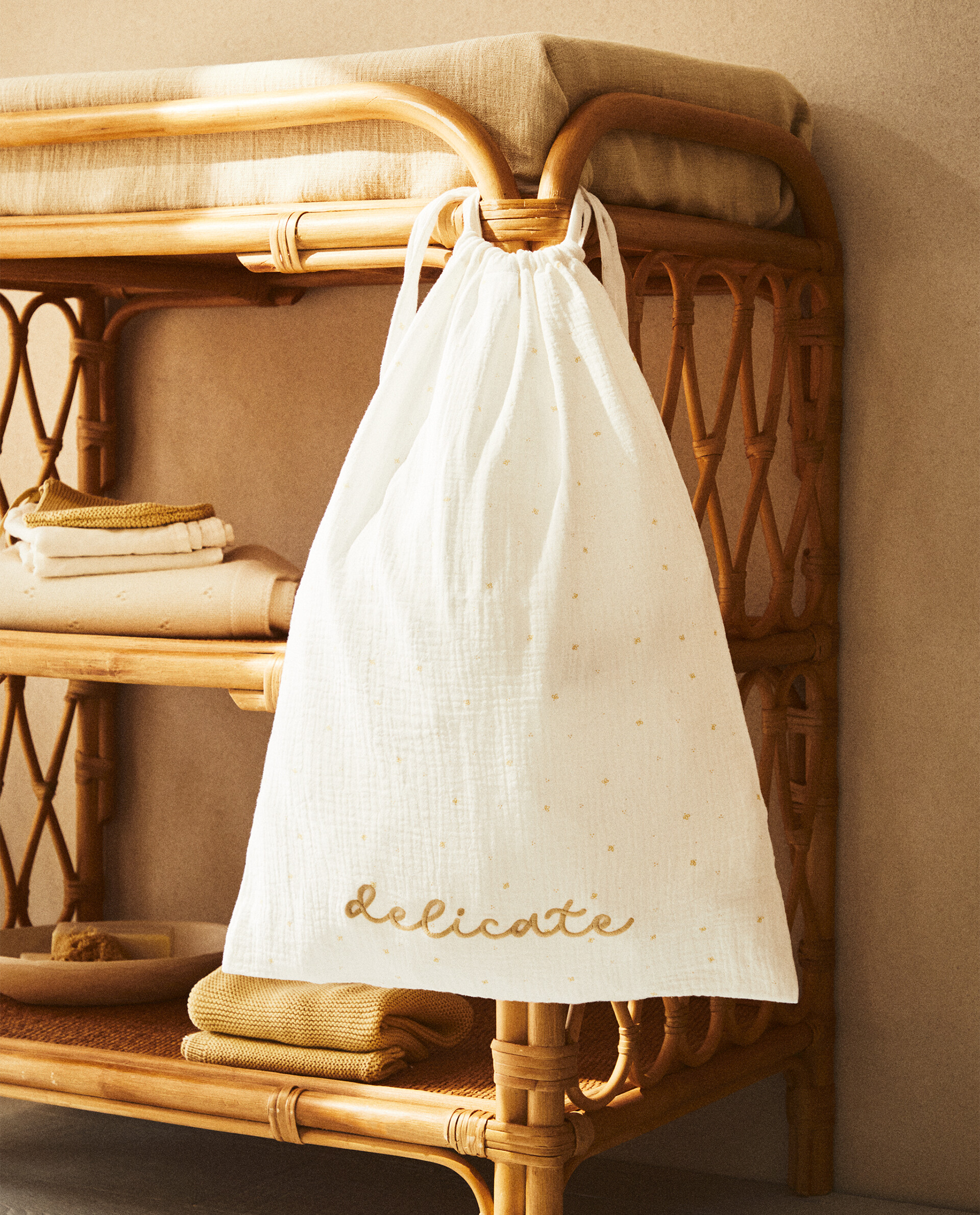 CHILDREN’S LARGE MINI FLOWER LAUNDRY BAG | Zara Home UAE - ABU DHABI/AL ...