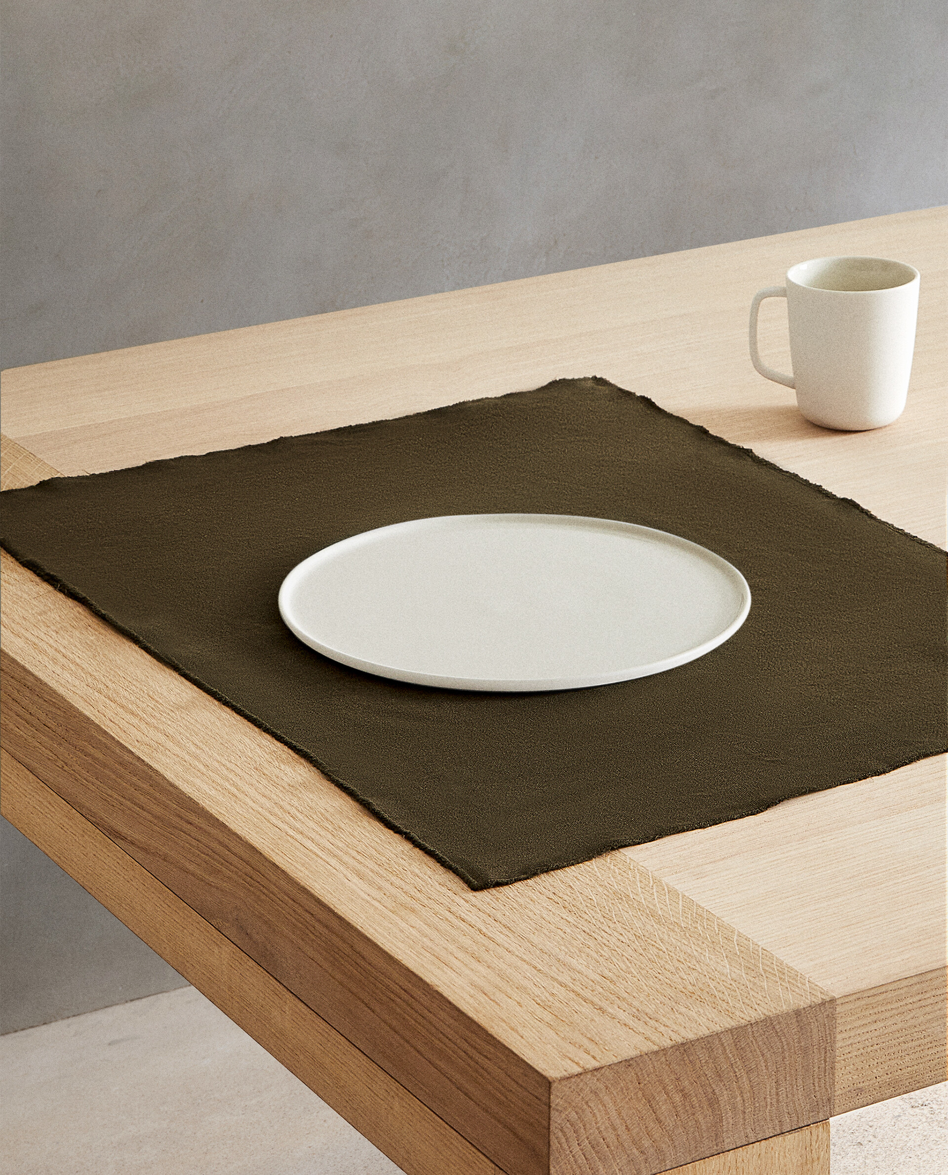 PLACEMAT 01 | Zara Home Oman