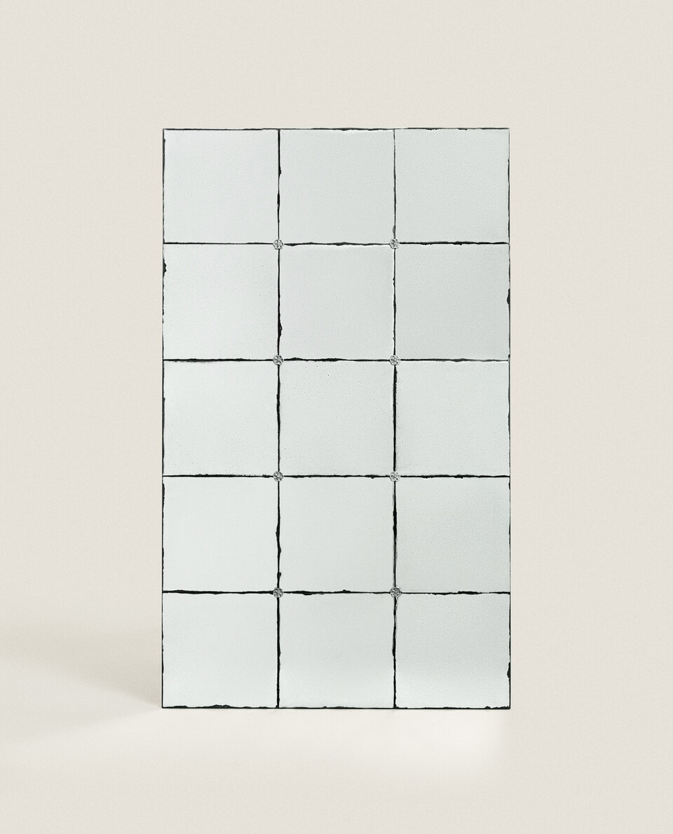 Decorative bedroom mirrors | Zara Home