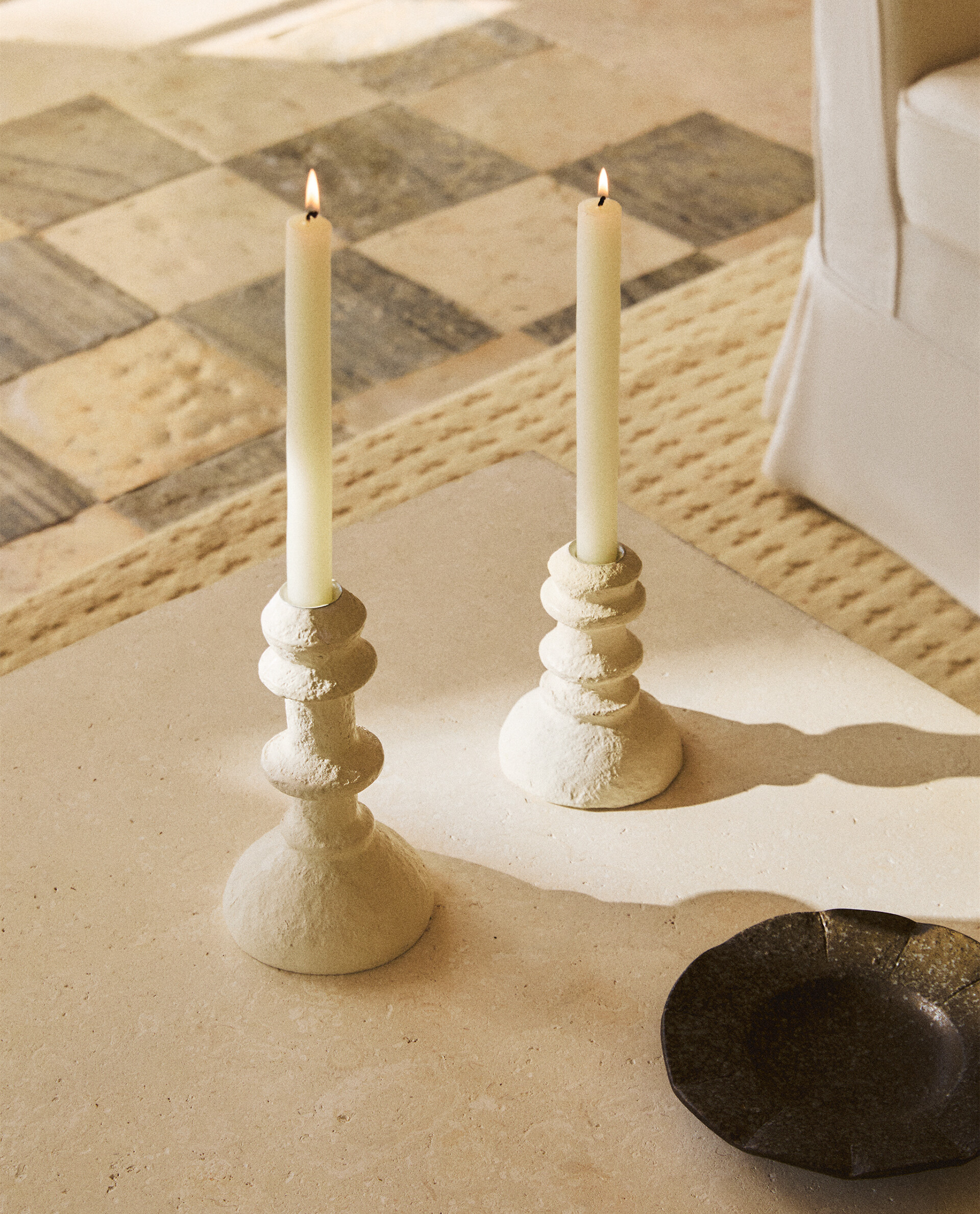 PAPER CANDLESTICK WITH SHAPES DESIGN | Zara Home Thailand