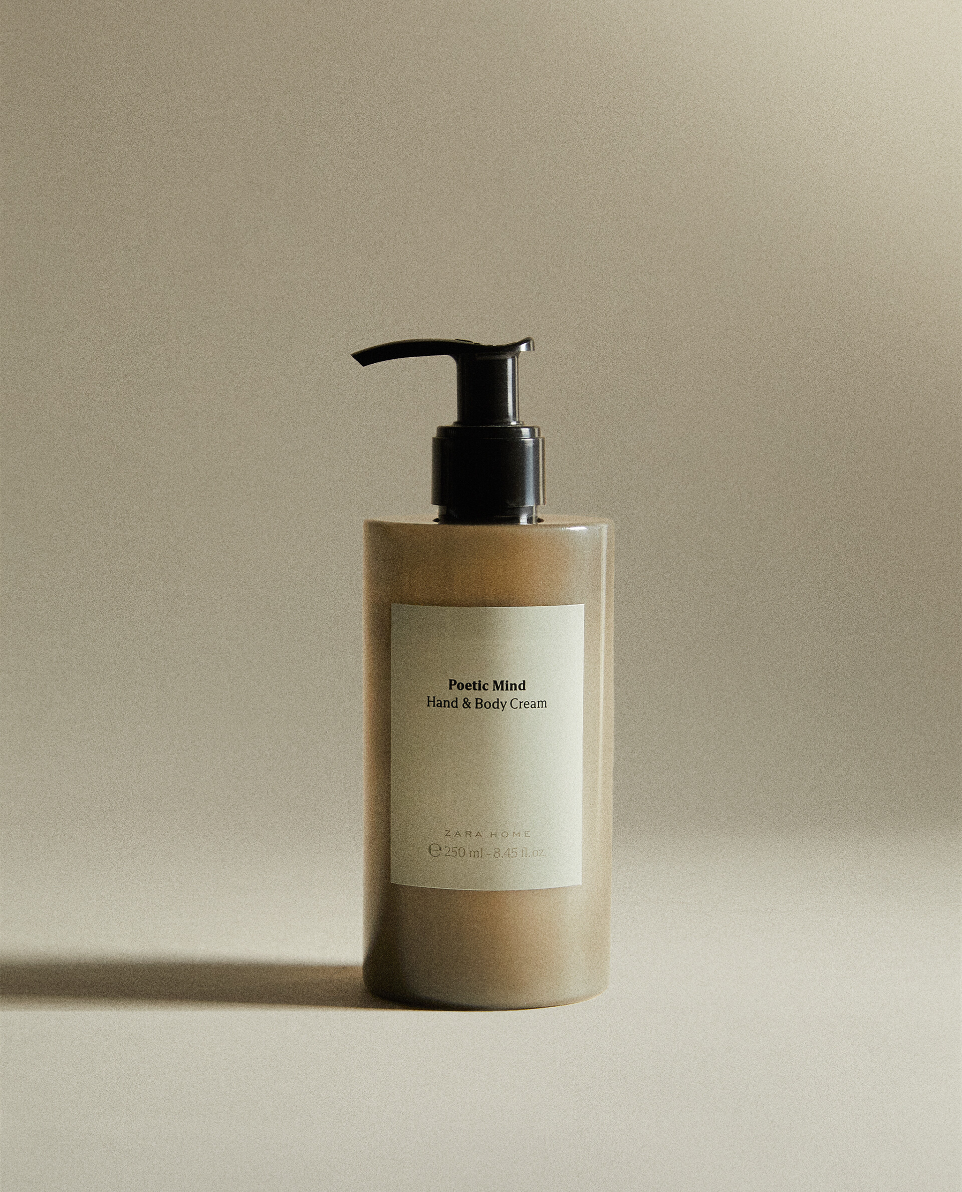(250 ML) KRÉM NA RUCE A TĚLO POETIC MIND | Zara Home Česká republika
