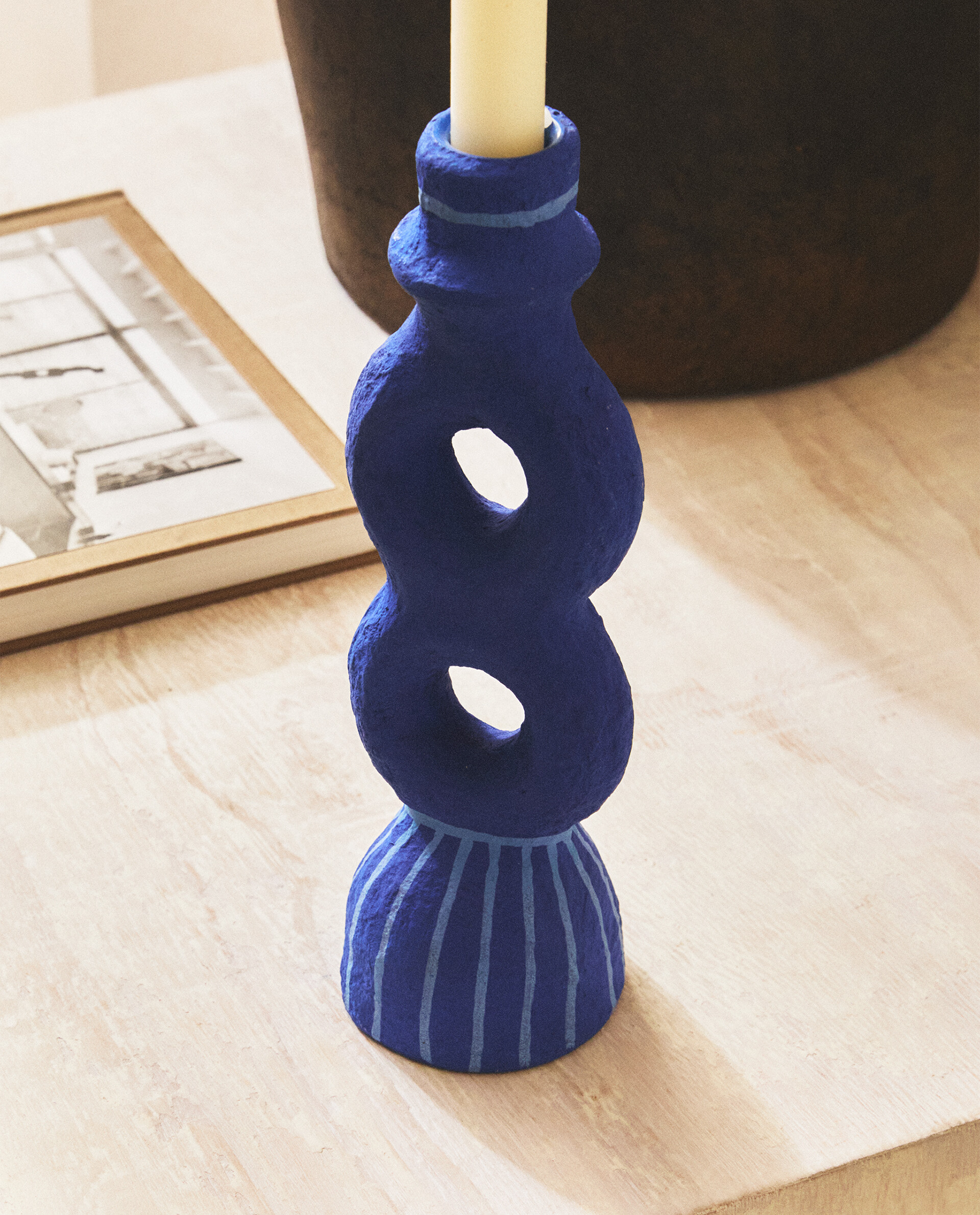EIGHT-SHAPED PAPIER-MÂCHÉ CANDLESTICK x COLLAGERIE | Zara Home UAE - ABU DHABI/AL AIN/RAS AL ...