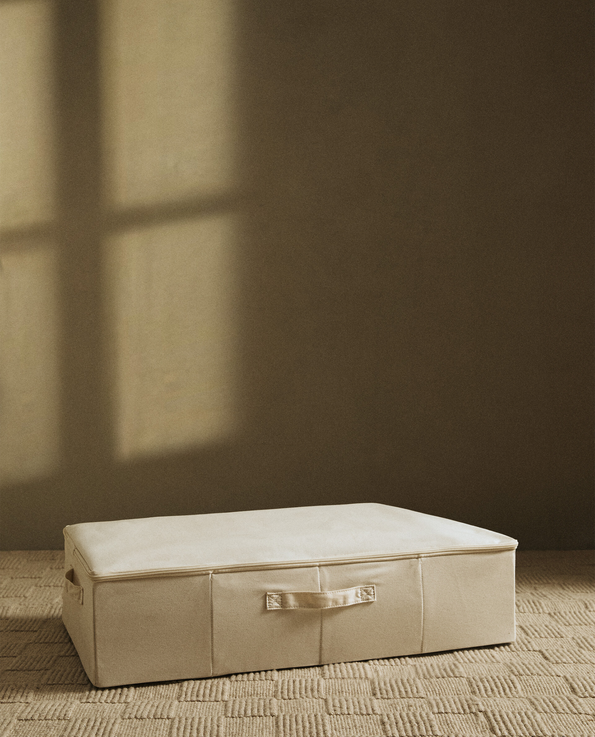 FOLDABLE STORAGE BOX WITH LID | Zara Home UAE - ABU DHABI/AL AIN/RAS AL ...