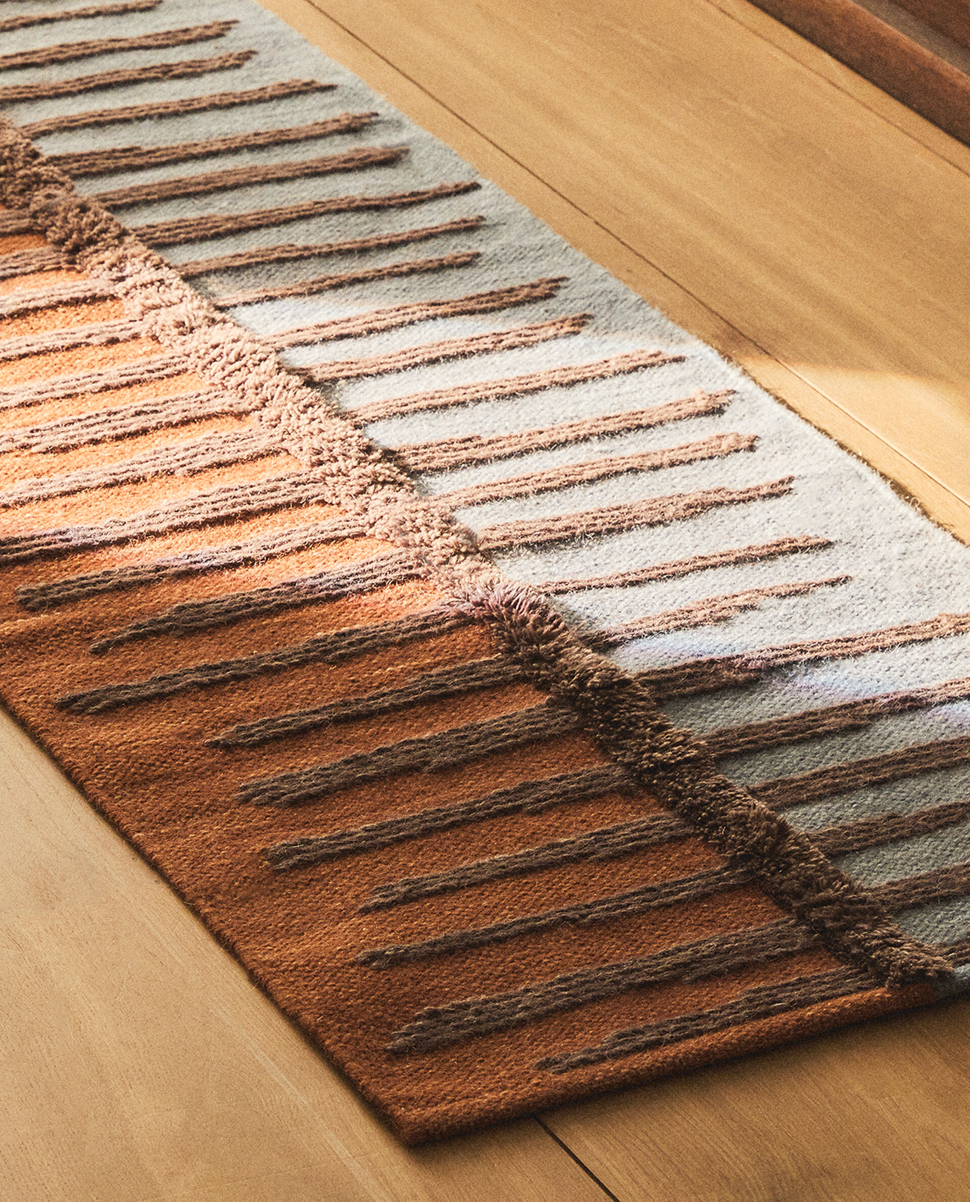 THORN DESIGN WOOL RUG x COLLAGERIE | Zara Home Ireland