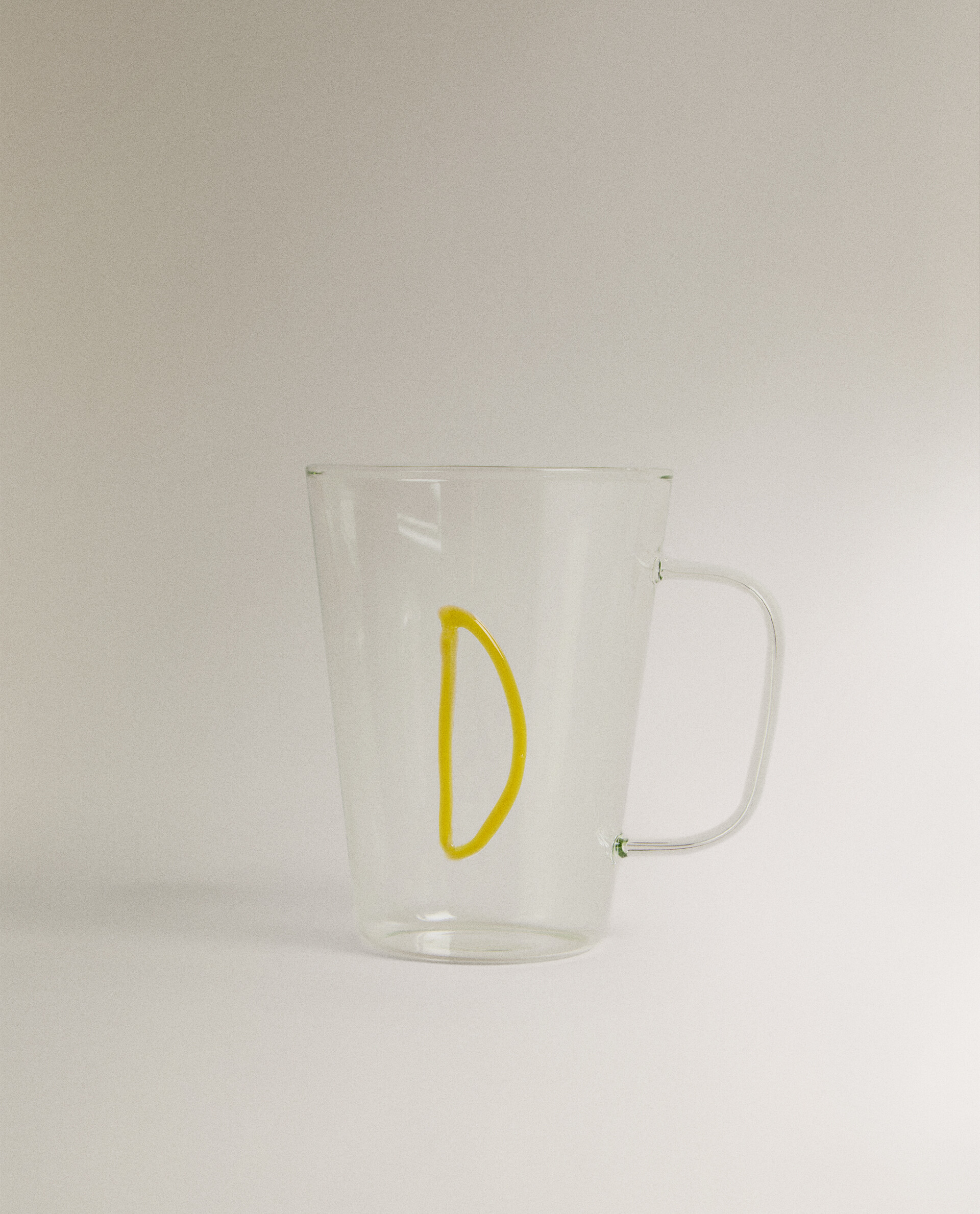 BOROSILICATE MUG WITH INITIAL D | Zara Home United Kingdom