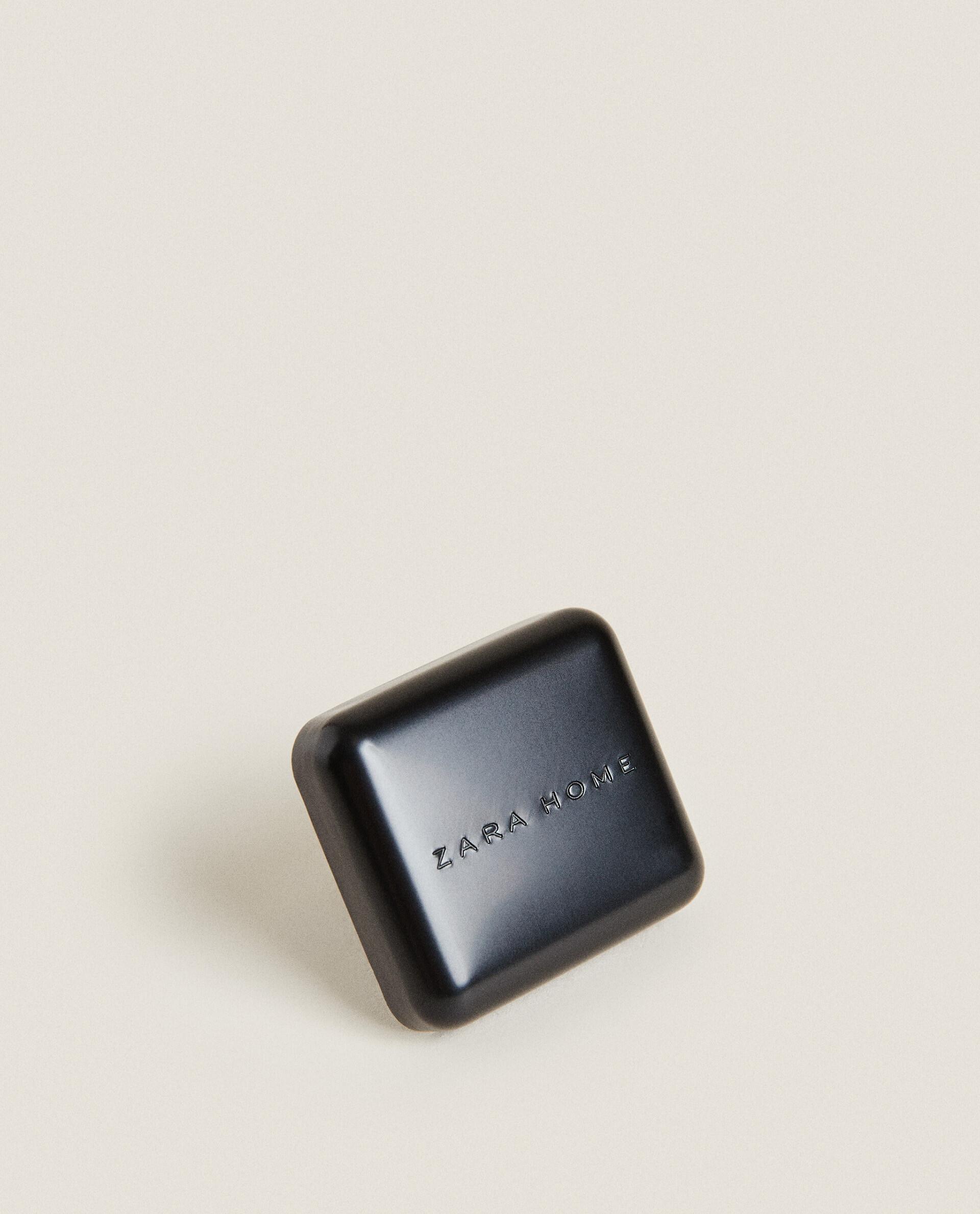 DIFFUSEUR PARFUM VOITURE ETERNAL MUSK | Zara Home Canada