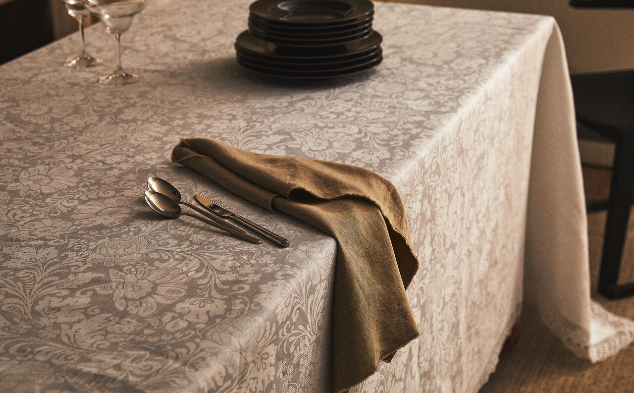 Tablecloths