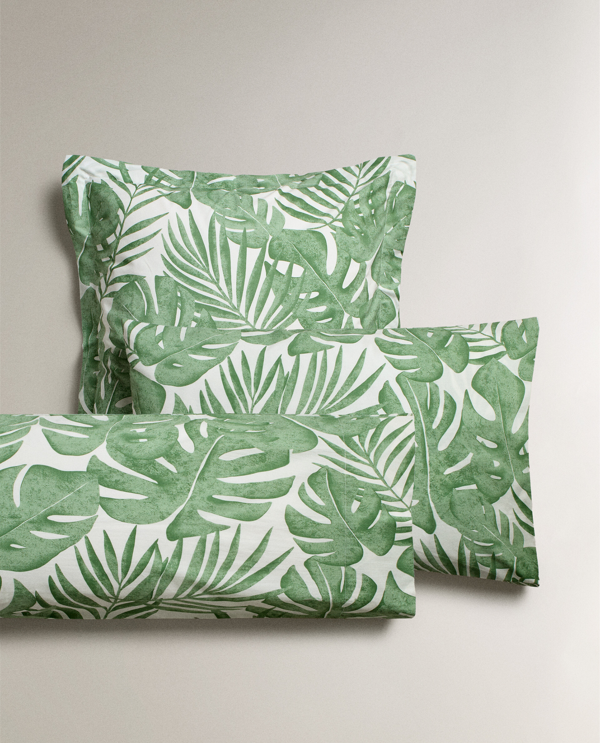 TROPICAL LEAVES PRINT PILLOWCASE | Zara Home UAE - ABU DHABI/AL AIN/RAS ...