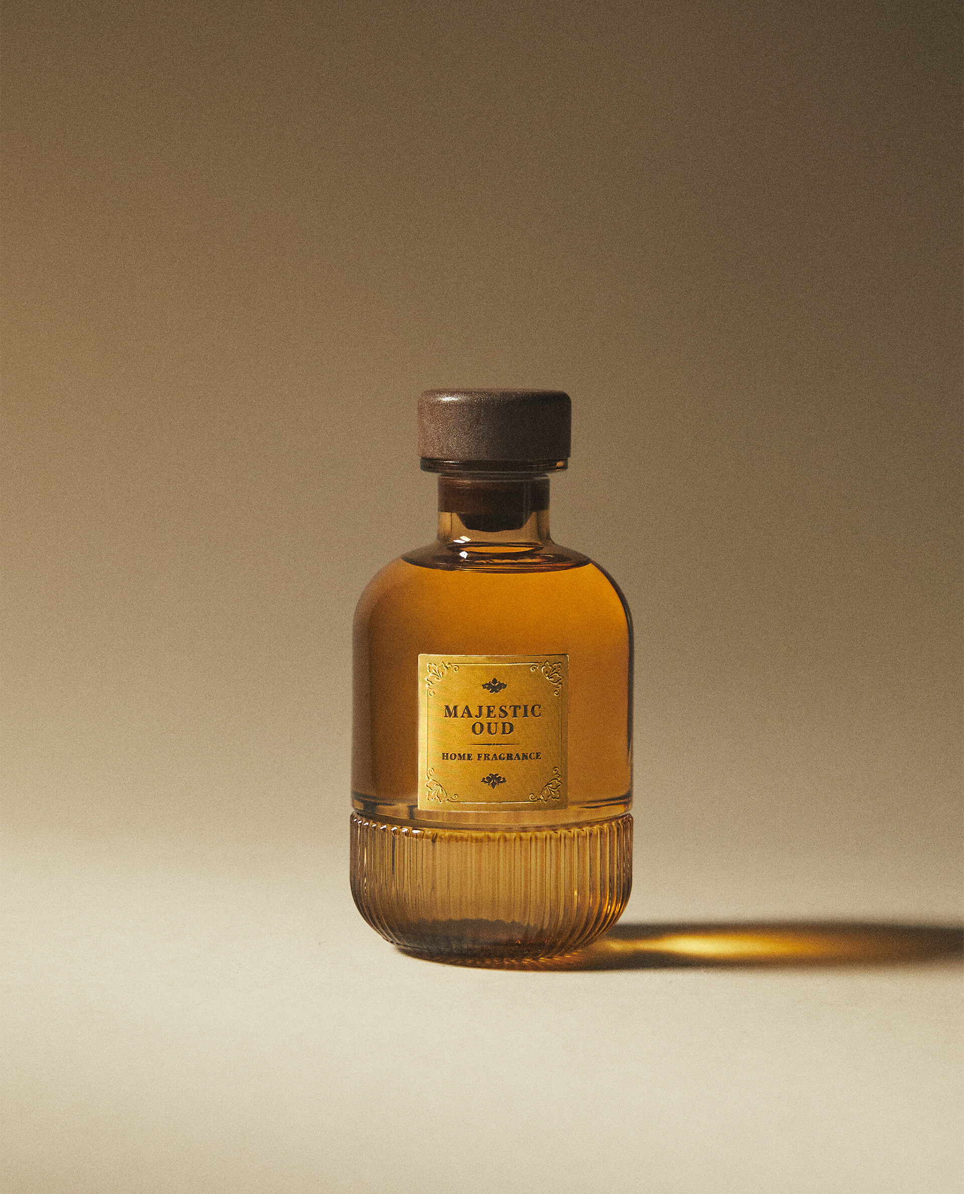 (190 ML) MAJESTIC OUD REED DIFFUSERS | Zara Home Netherlands