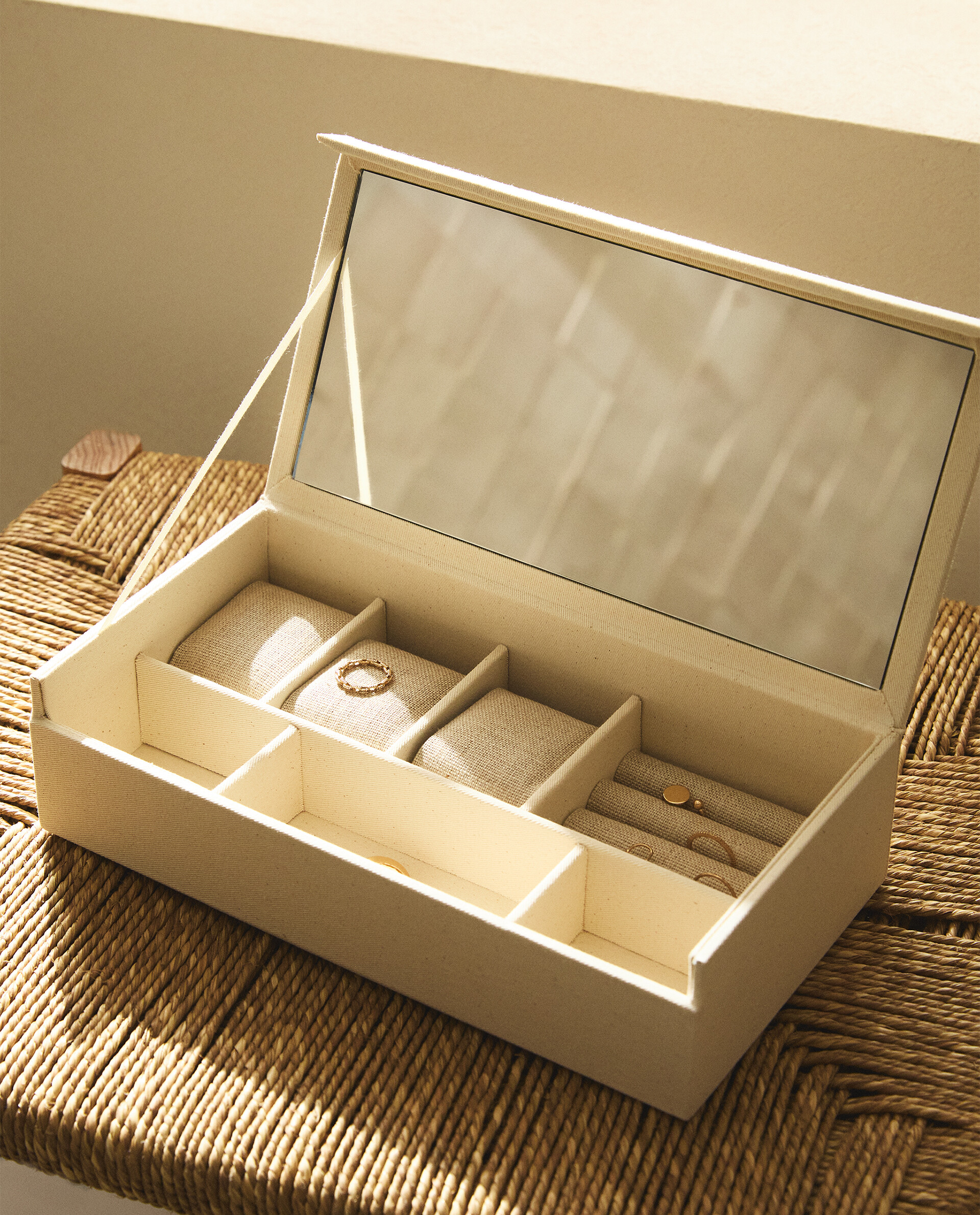 MIRRORED JEWELLERY BOX | Zara Home UAE - ABU DHABI/AL AIN/RAS AL-KHAIMAH‎