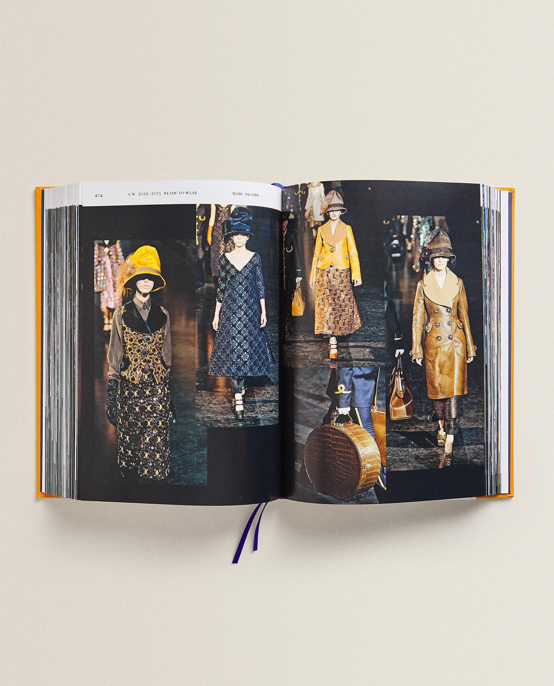 LOUIS VUITTON CATWALK BOOK | Zara Home United Kingdom