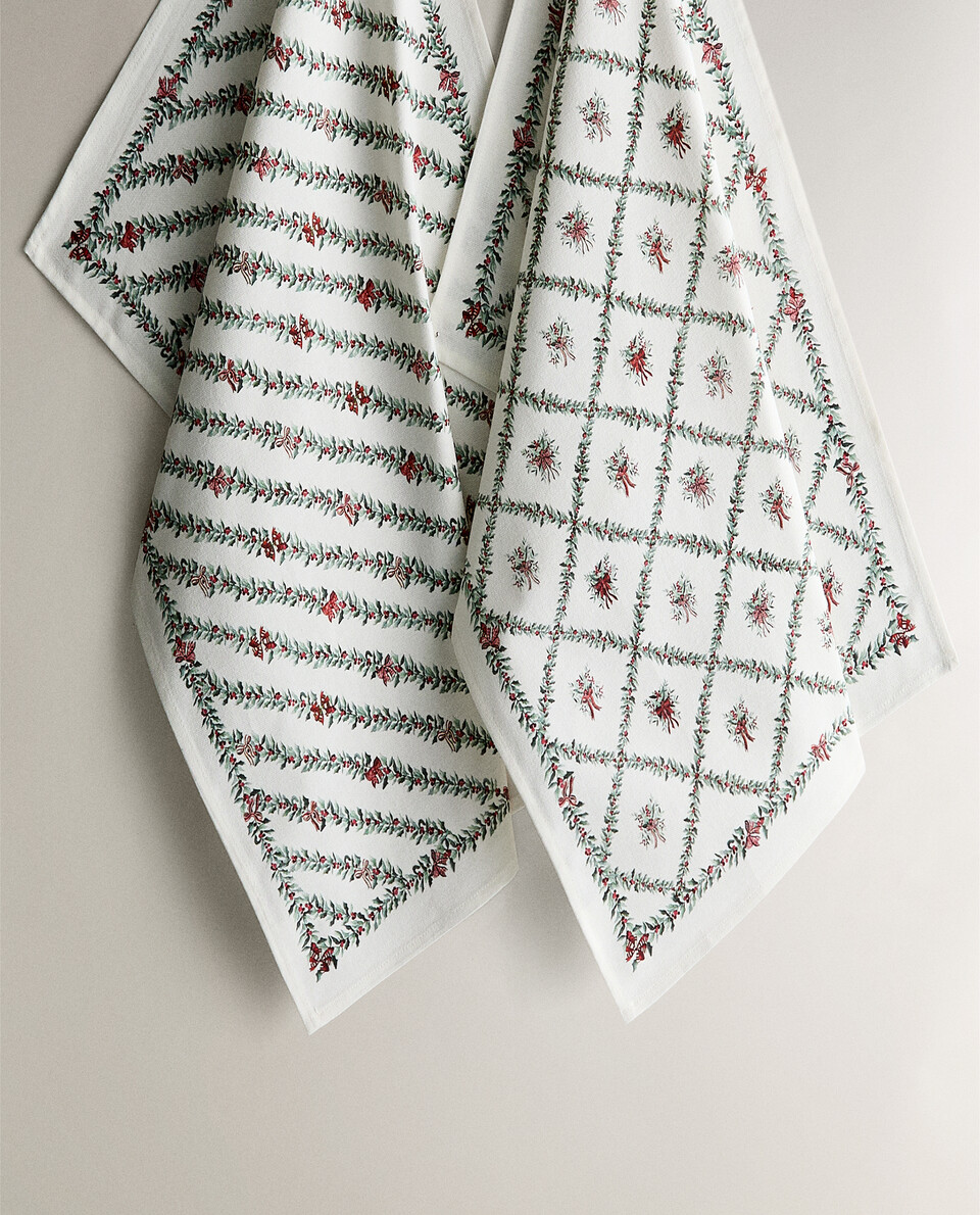 SET OF CHRISTMAS GARLAND TEA TOWELS (SET OF 2) | Zara Home Worldwide