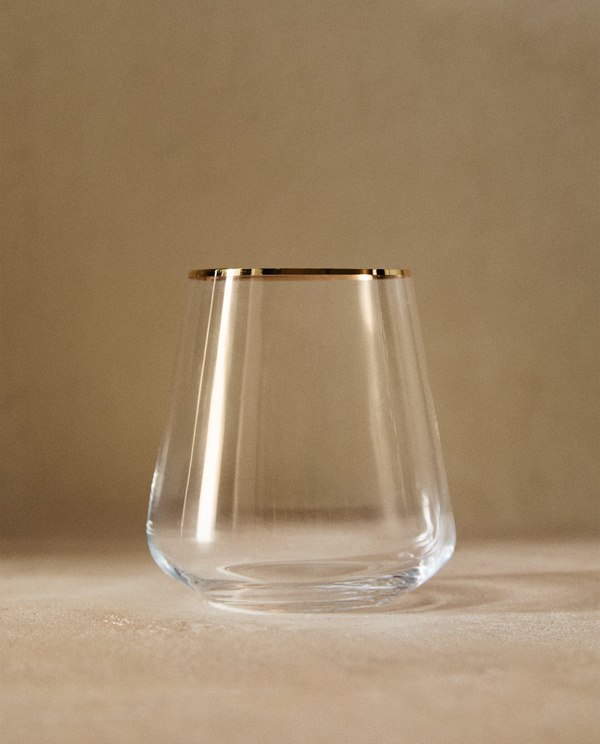 BOHEMIA CRYSTAL TUMBLER WITH GOLD RIM | Zara Home UAE - ABU DHABI/AL ...