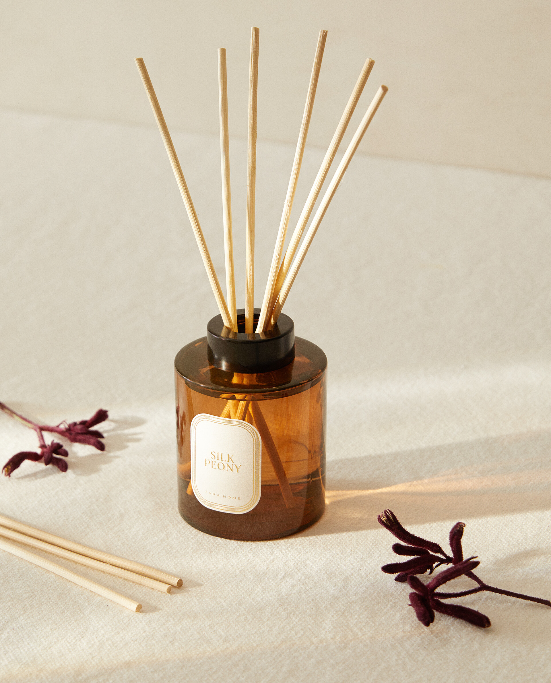 (200 ML) SILK PEONY REED DIFFUSERS | Zara Home Thailand