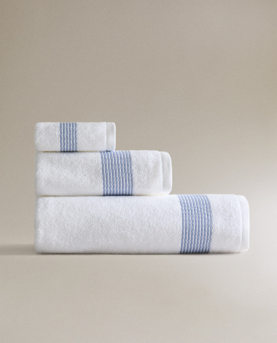 Bathroom towels