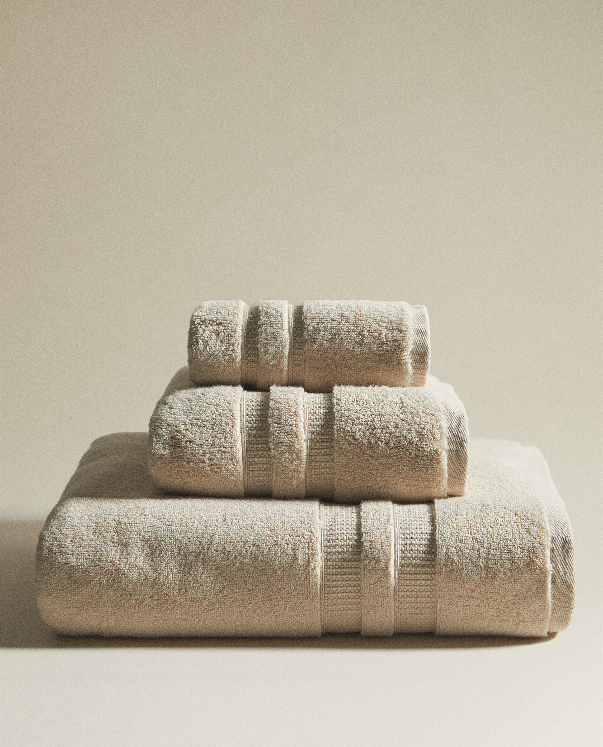 SOFT COTTON TERRY SET - BASIC TOWELS - BATHROOM | Zara Home UAE - ABU ...