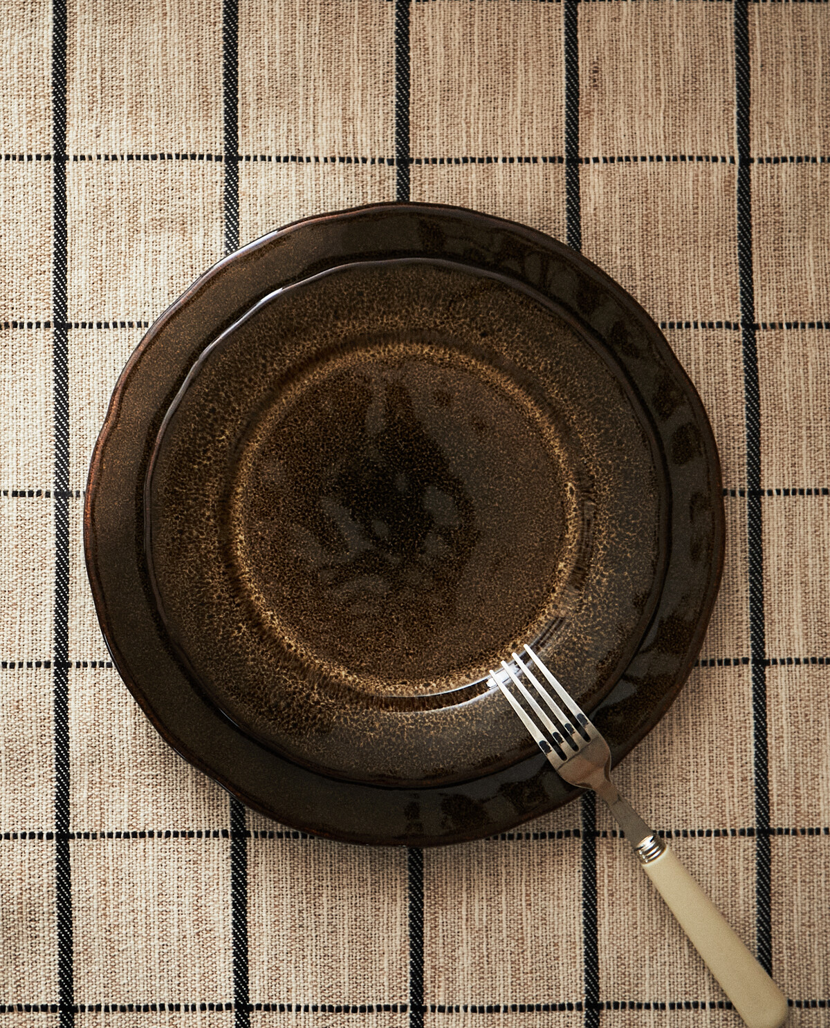 Dessert & bread plates