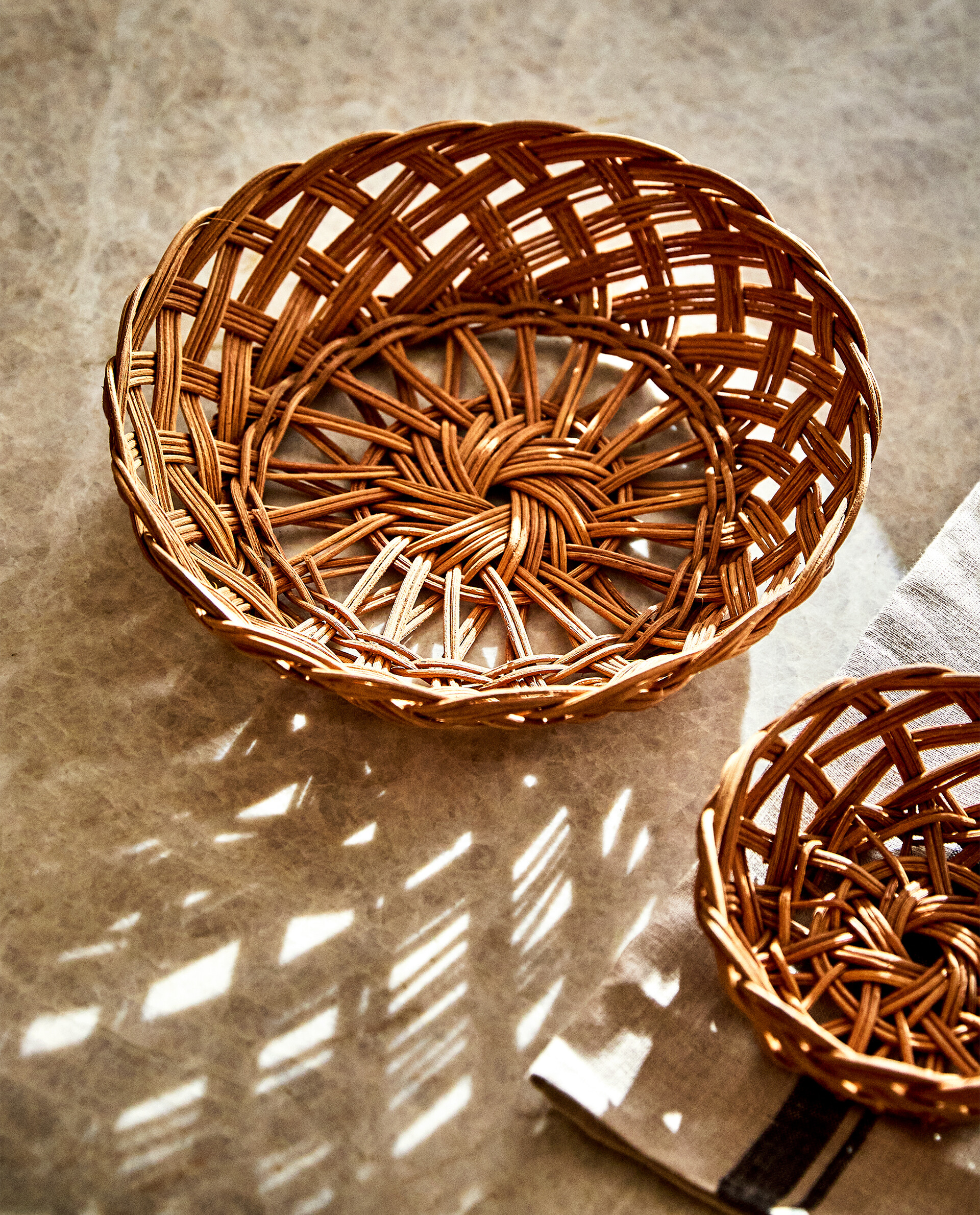ROUND RATTAN BASKET | Zara Home United Kingdom