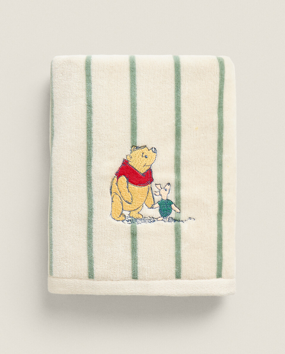SERVIETTE DE BAIN ENFANT VELOURS WINNIE THE POOH | Zara Home Suisse SERVIETTE DE BAIN ENFANT VELOURS WINNIE THE POOH | Zara Home Suisse