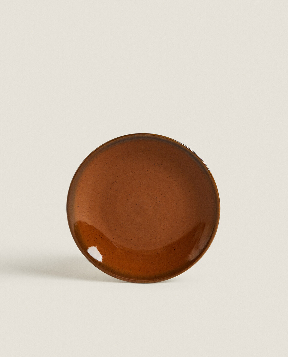 STONEWARE BREAD DISH Zara Home UAE ABU DHABI AL AIN RAS AL KHAIMAH stoneware-bread-dish-zara-home-uae-abu-dhabi-al-ain-ras-al-khaimah