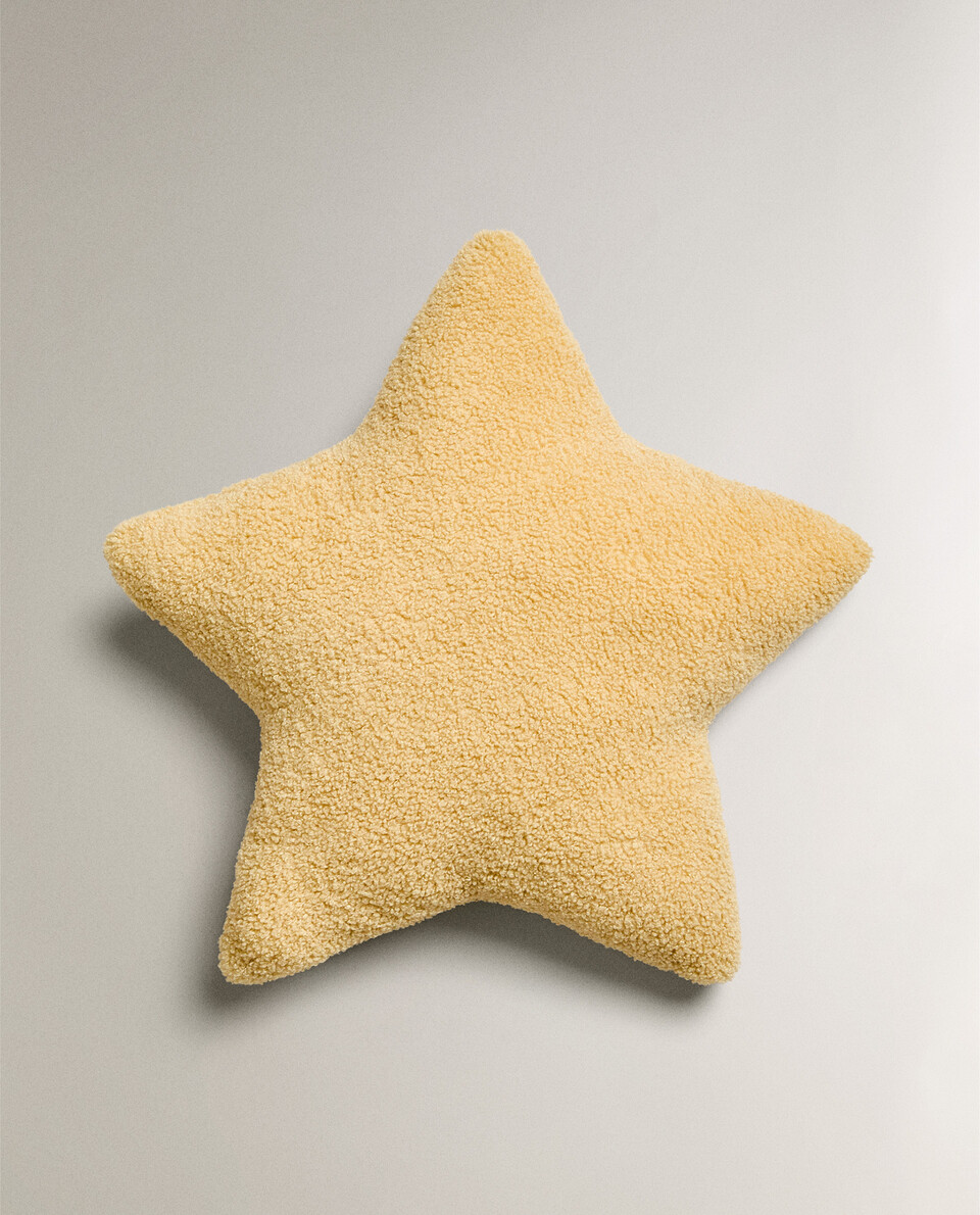 CHILDREN'S LARGE FAUX SHEARLING STAR CUSHION | Zara Home United Kingdom