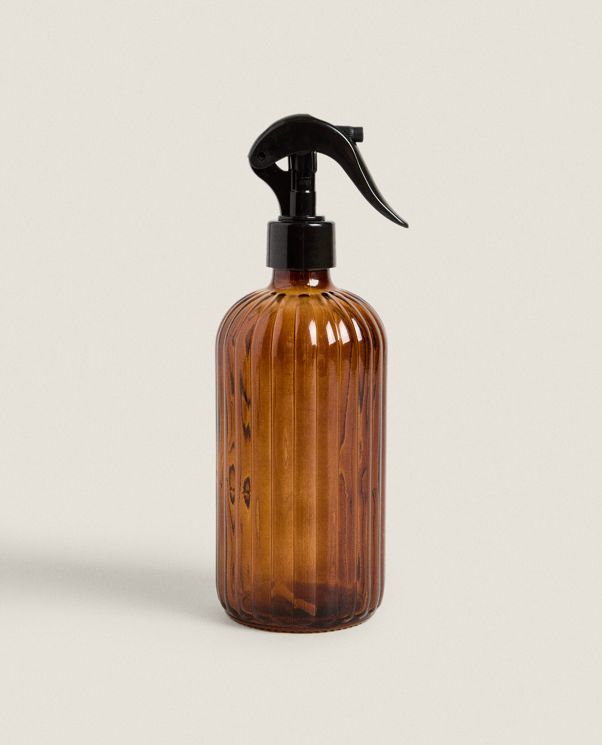Glass water spray bottle store