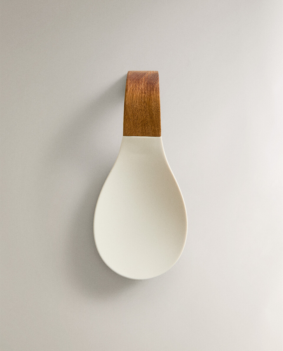 ΣΤΑΝΤ ΚΟΥΤΑΛΙΟΥ ΑΠΟ ΞΥΛΟ ΚΑΙ ΣΙΛΙΚΟΝΗ | Zara Home Ελλάδα / Greece