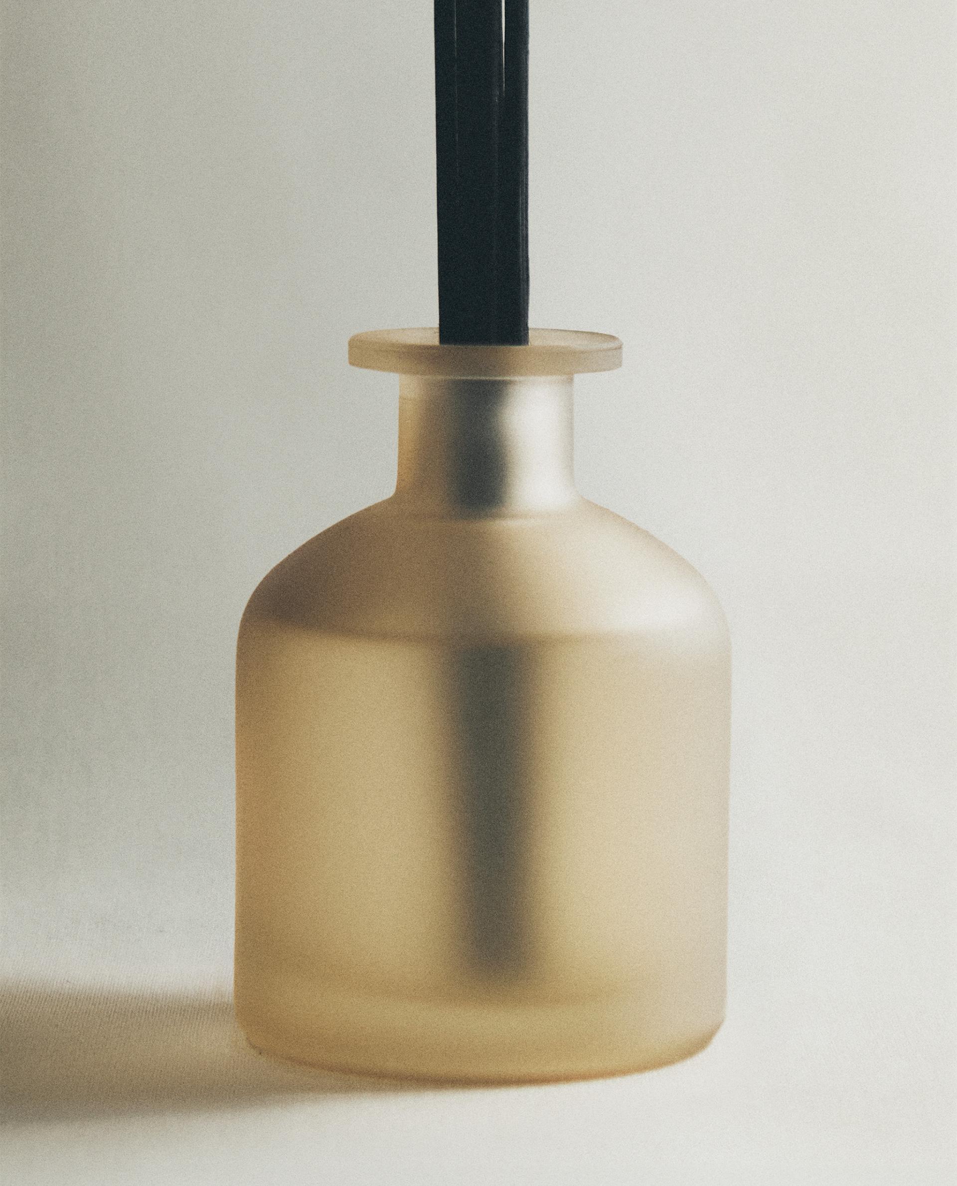 (230 ML) ΑΡΩΜΑΤΙΚΑ ΧΩΡΟΥ ΜΕ ΣΤΙΚ ORCHIDÉE LUMIÉRE | Zara Home Ελλάδα ...