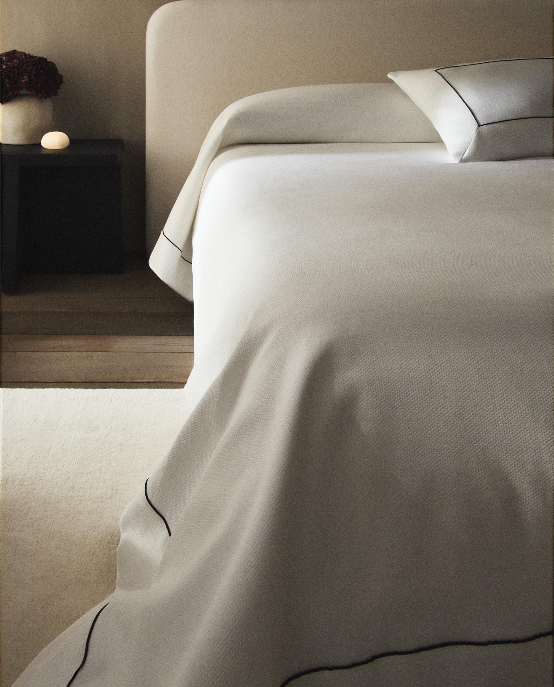 ΚΟΥΒΕΡΛΙ ΜΕ PIPPING | Zara Home Ελλάδα / Greece