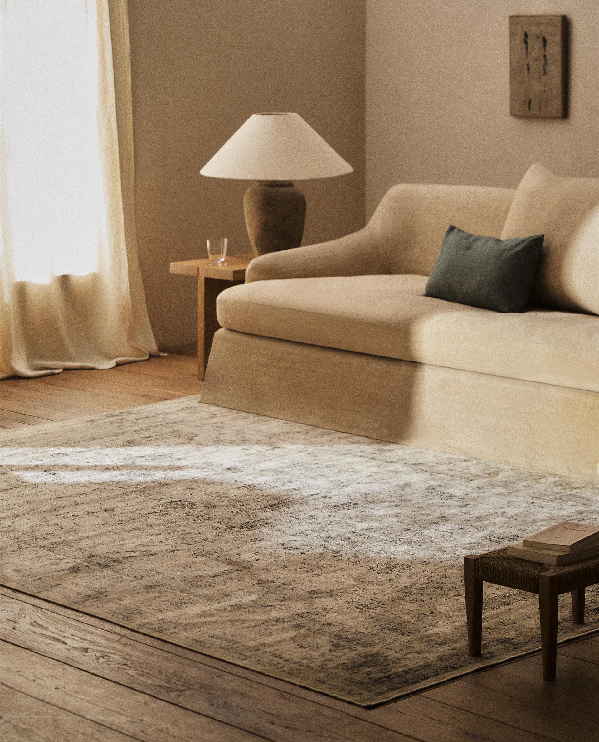 VINTAGE RUG | Zara Home UAE - ABU DHABI/AL AIN/RAS AL-KHAIMAH‎