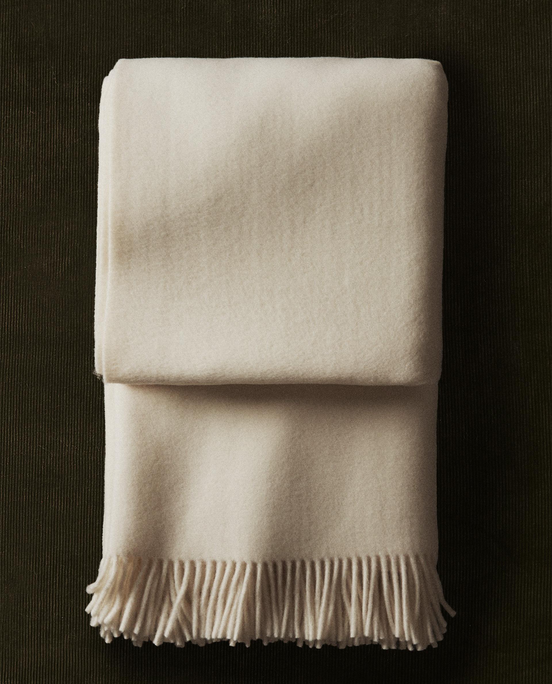 ΜΑΛΛΙΝΗ ΚΟΥΒΕΡΤΑ | Zara Home Ελλάδα / Greece