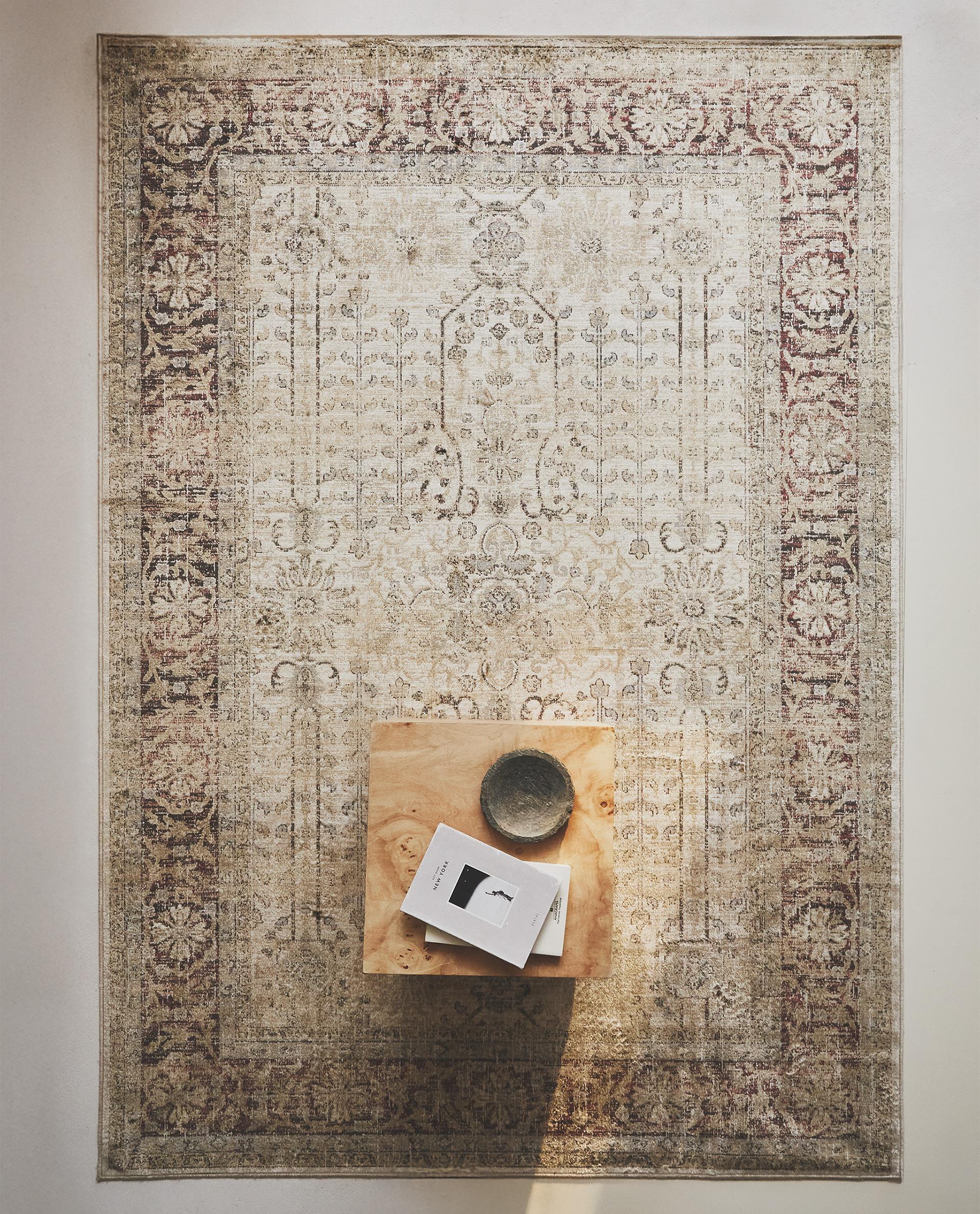 RECTANGULAR VINTAGE-EFFECT RUG | Zara Home United Kingdom