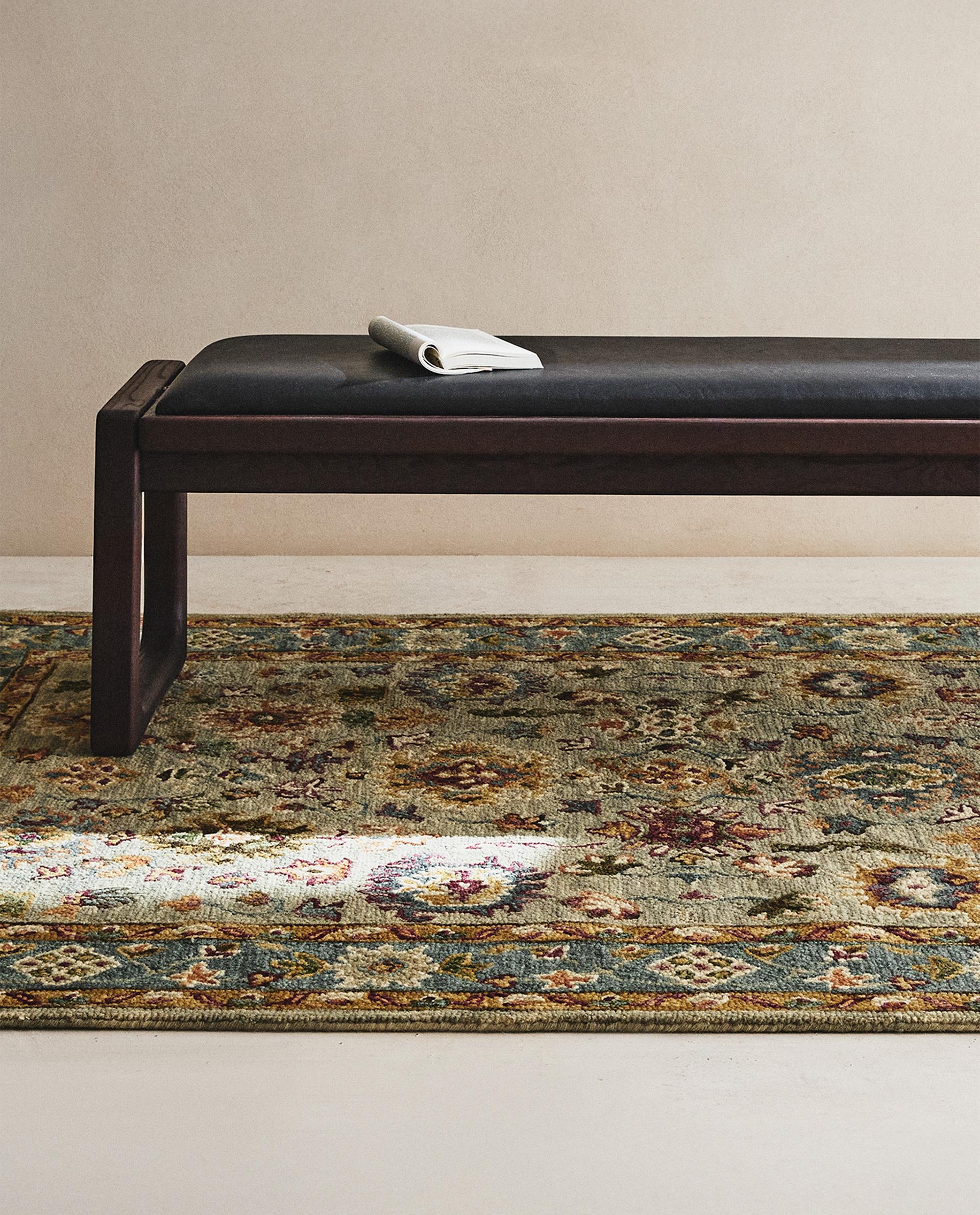 WOOL SYMMETRICAL FLORAL PRINT RUG | Zara Home Ireland