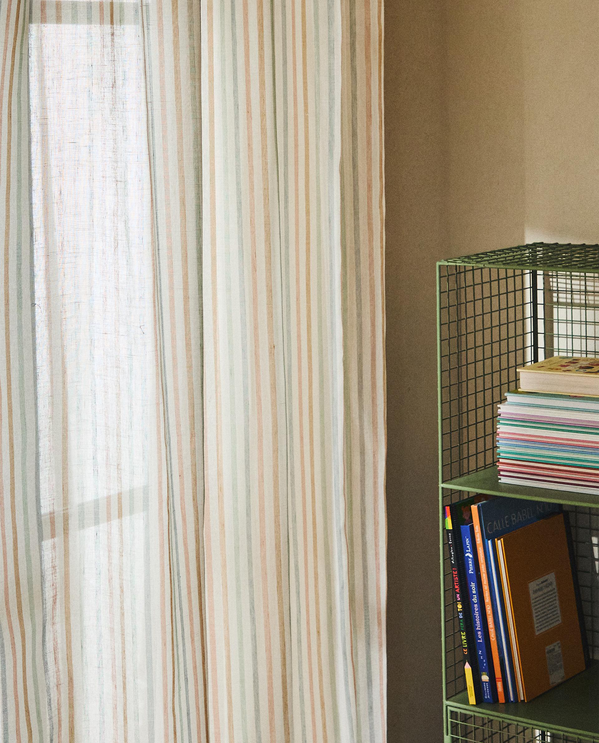 RIDEAU RAYURES MULTICOLORES OPACITÉ FAIBLE | Zara Home Canada