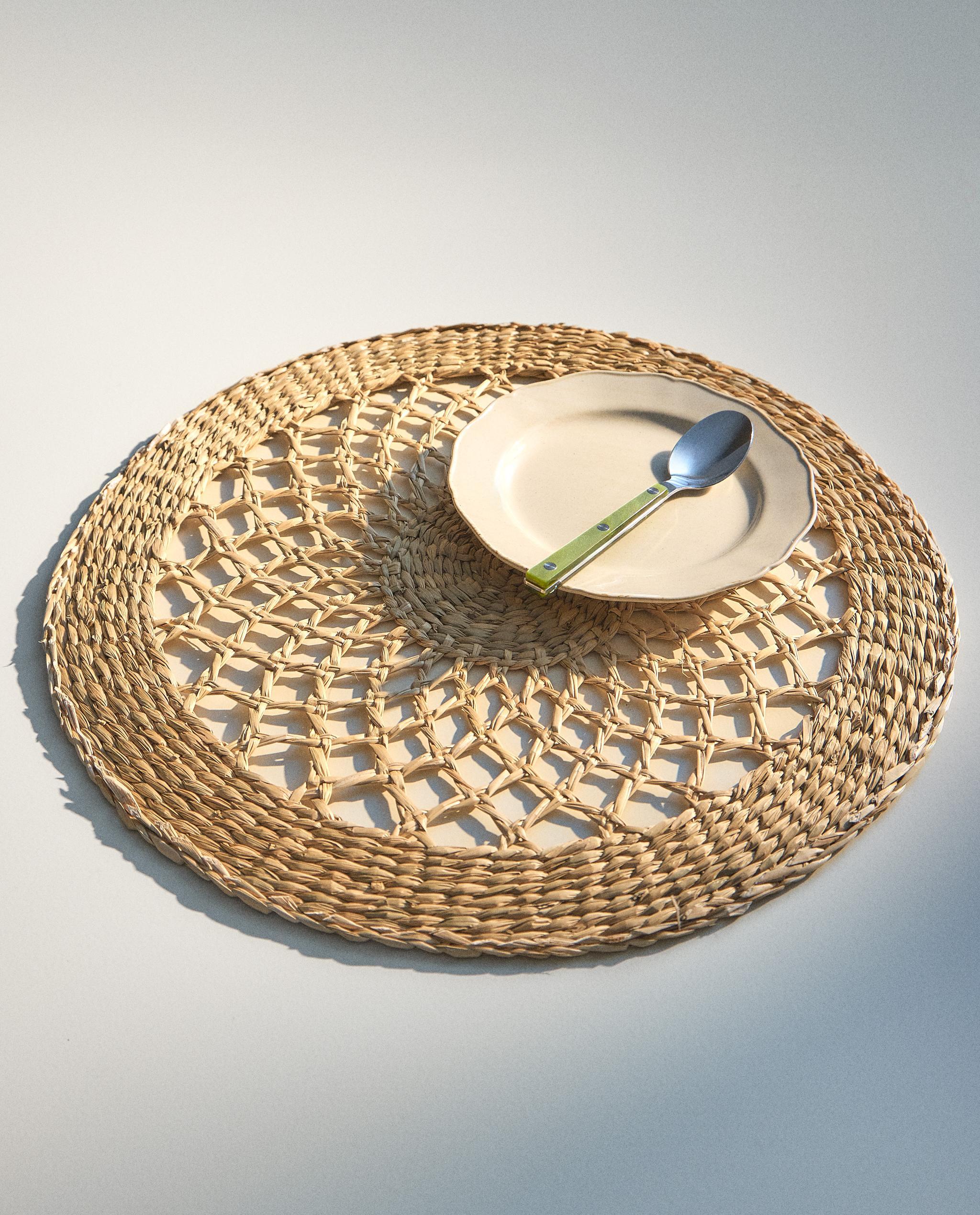 SET DE TABLE ROND EN FIBRE | Zara Home België / Belgique