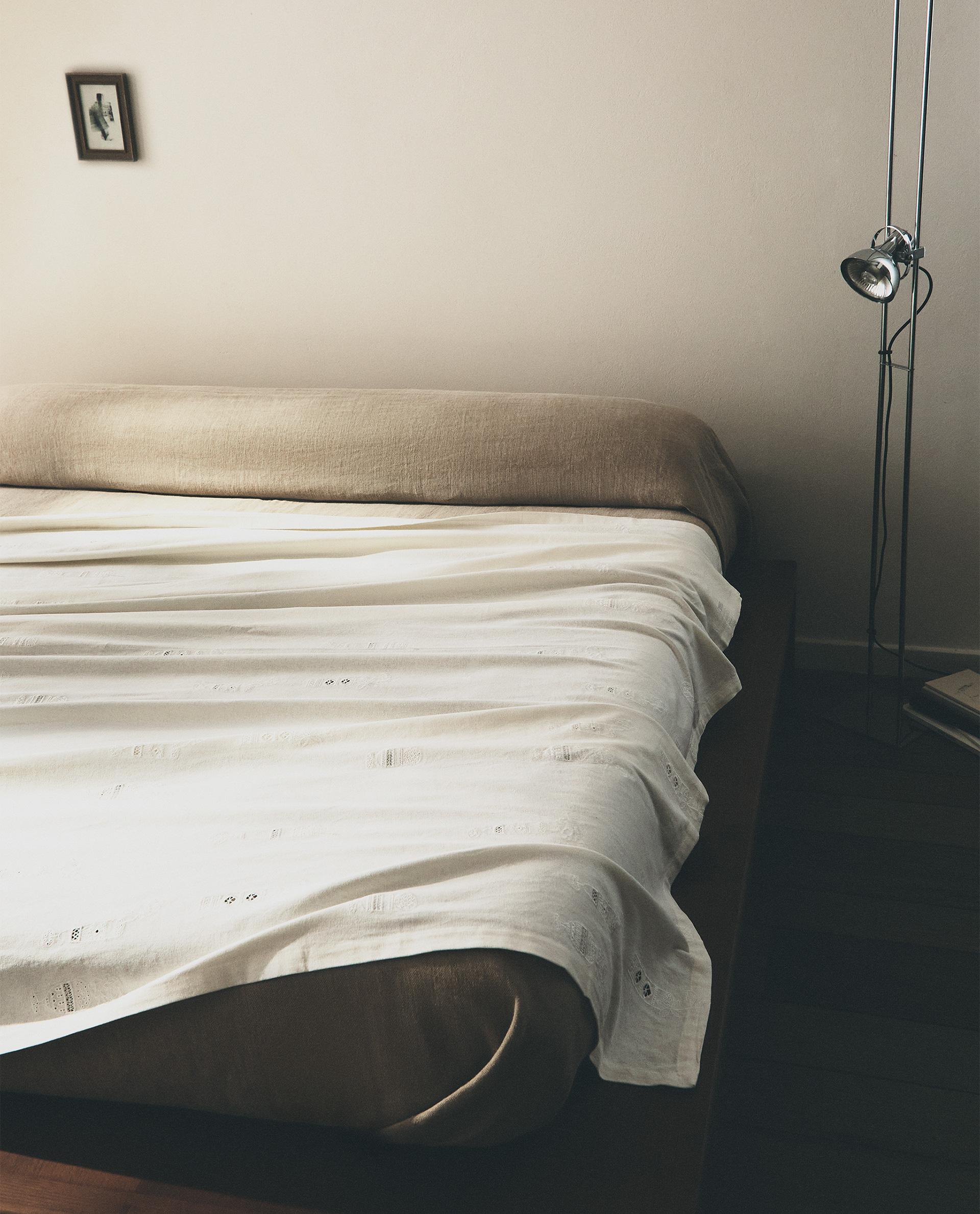 EMBROIDERED LINEN BEDSPREAD | Zara Home Lebanon