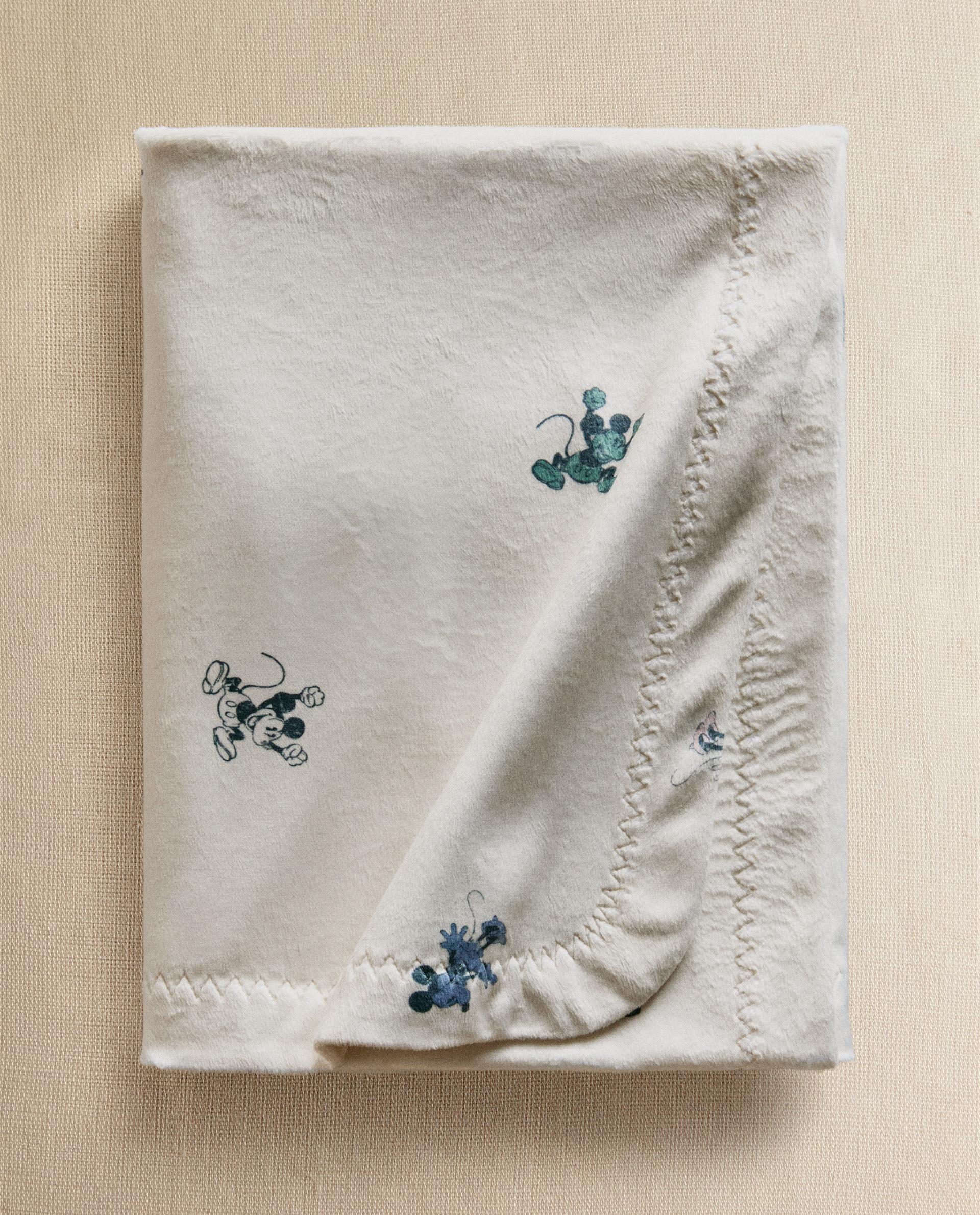 بطانية ميكي وميني ماوس ©ديزني | Zara Home Jordan