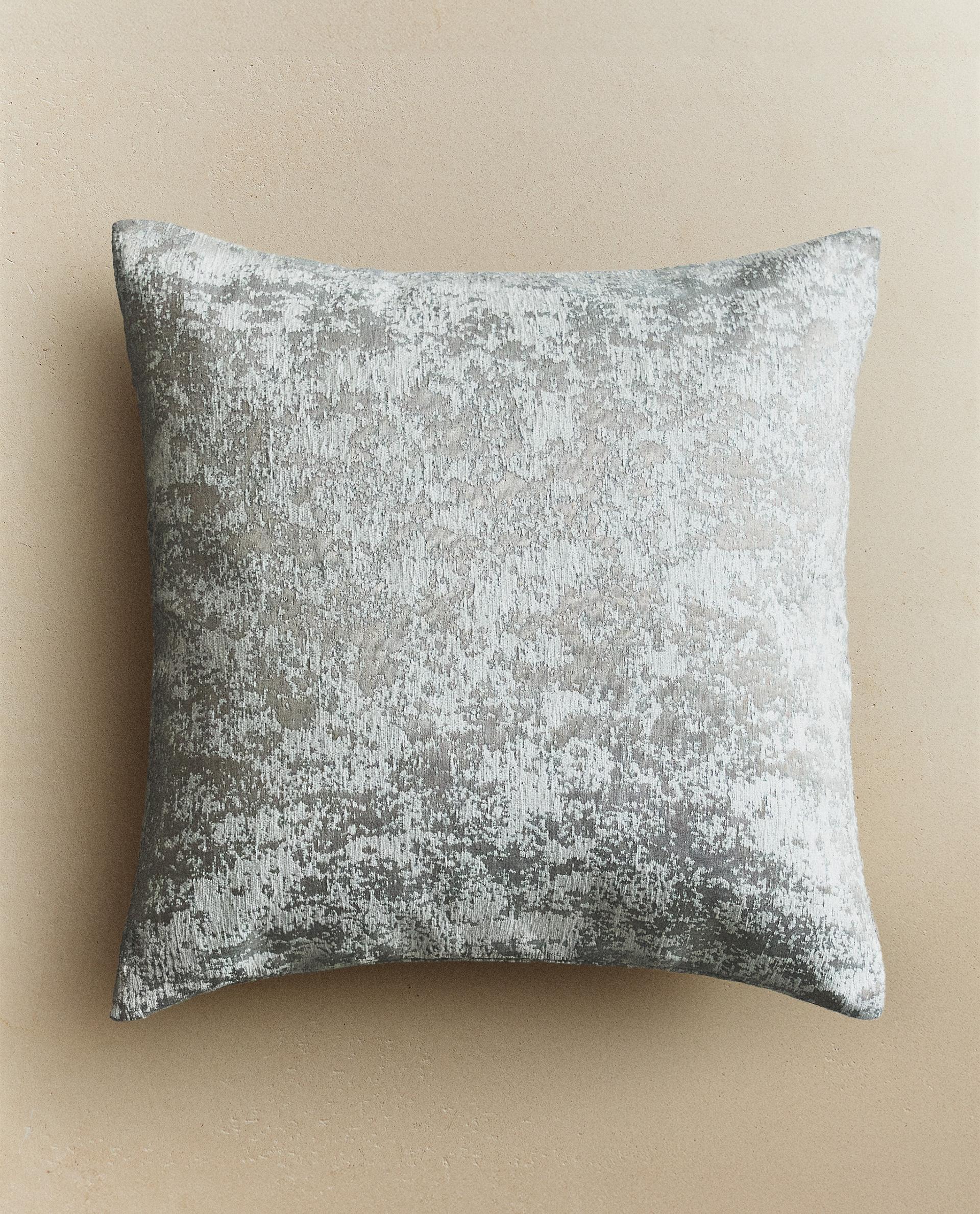 ΖΑΚΑΡ ΦΛΟΡΑΛ ΚΑΛΥΜΜΑ ΜΑΞΙΛΑΡΙΟΥ | Zara Home Ελλάδα / Greece