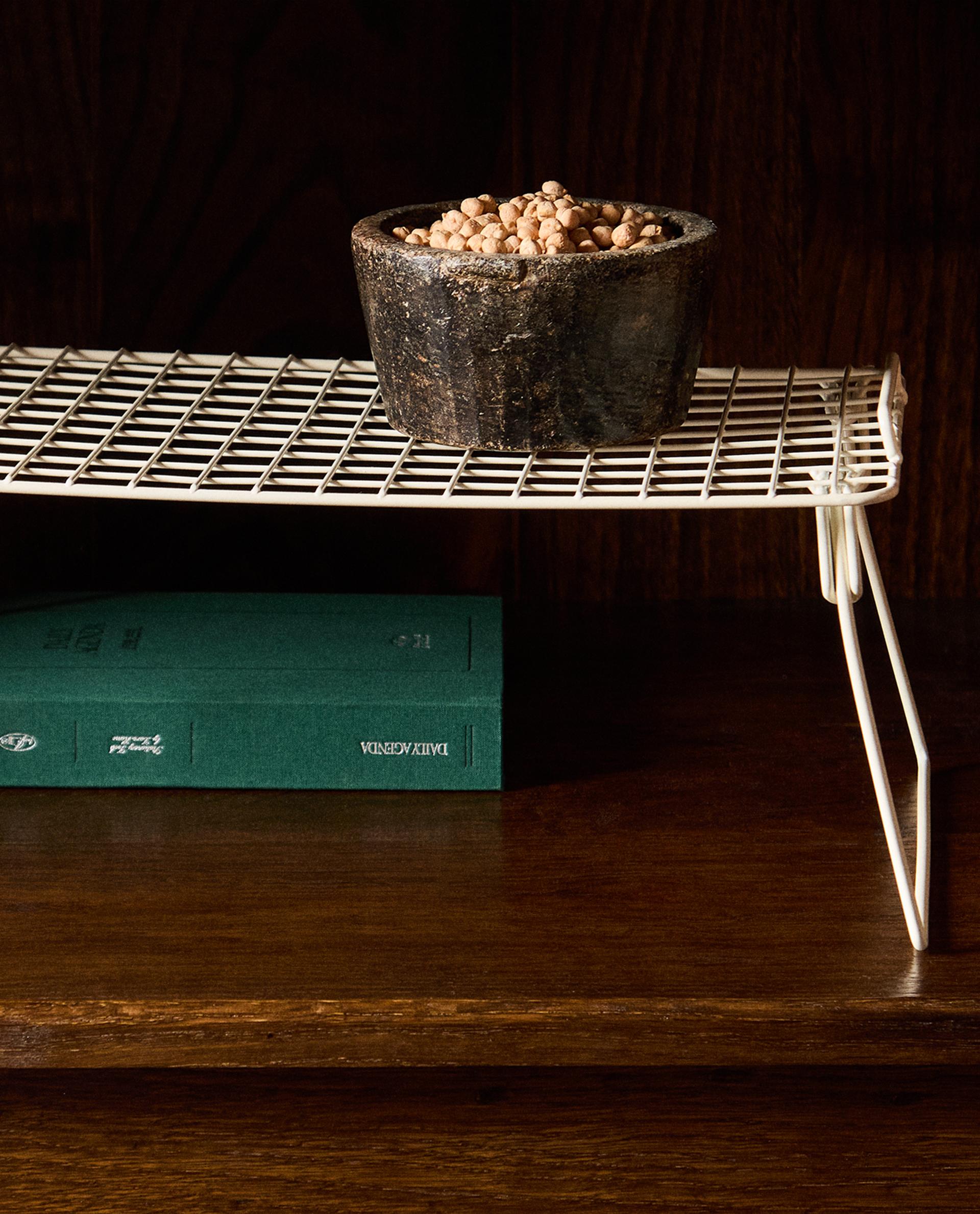 FOLDABLE LACQUERED METAL RACK | Zara Home United States of America