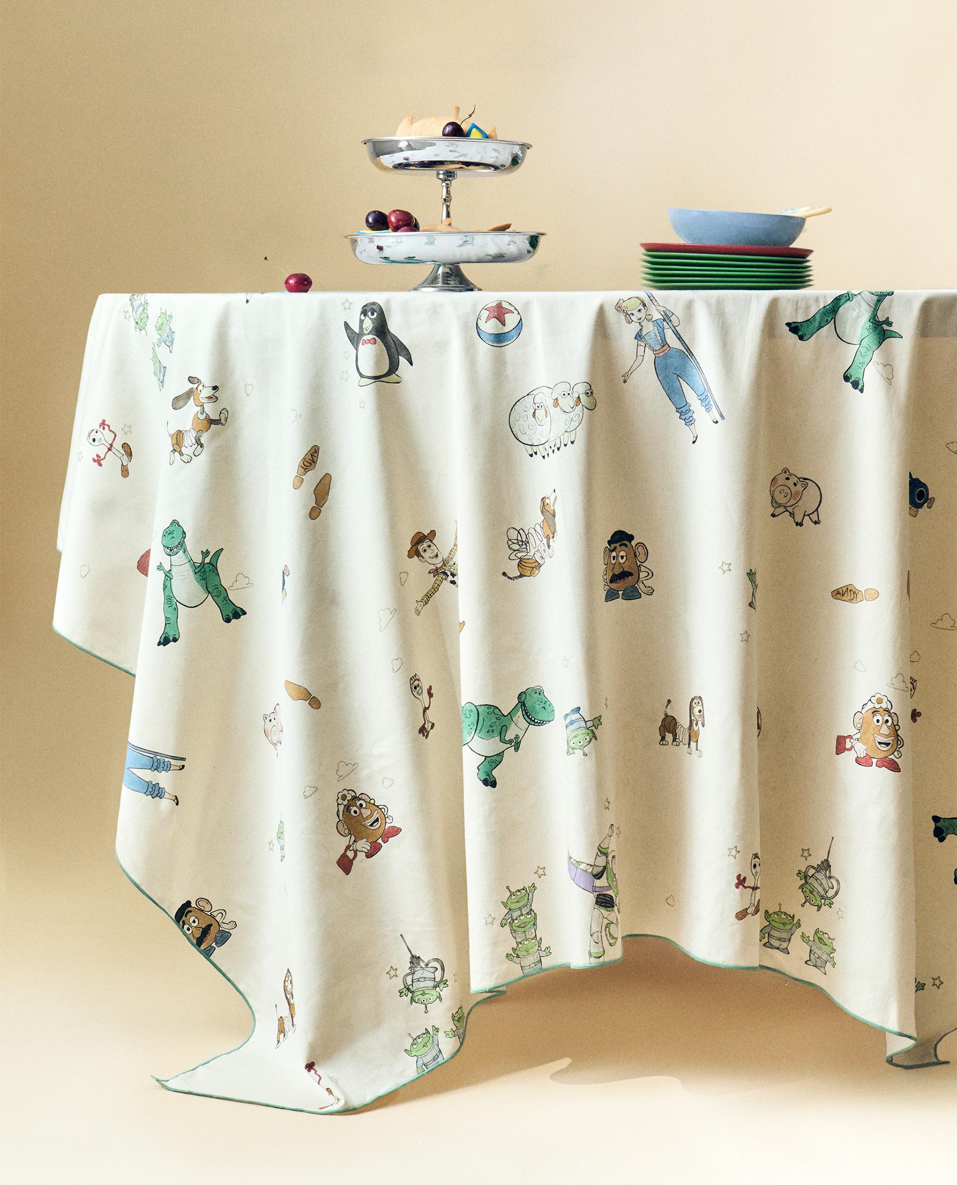 CHILDREN'S RESIN-COATED TOY STORY © DISNEY/PIXAR TABLECLOTH | Zara Home ...